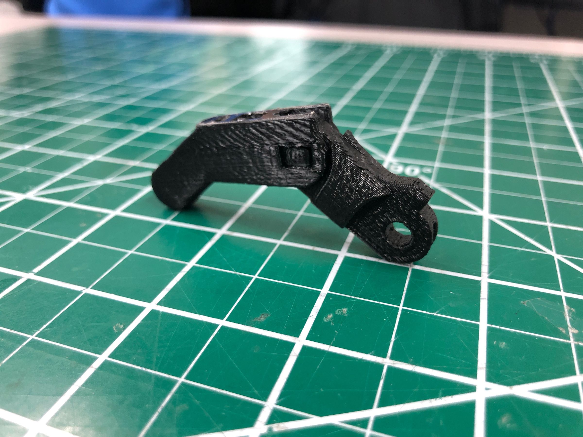 Raptor Reloaded Hand : 11 Steps - Instructables