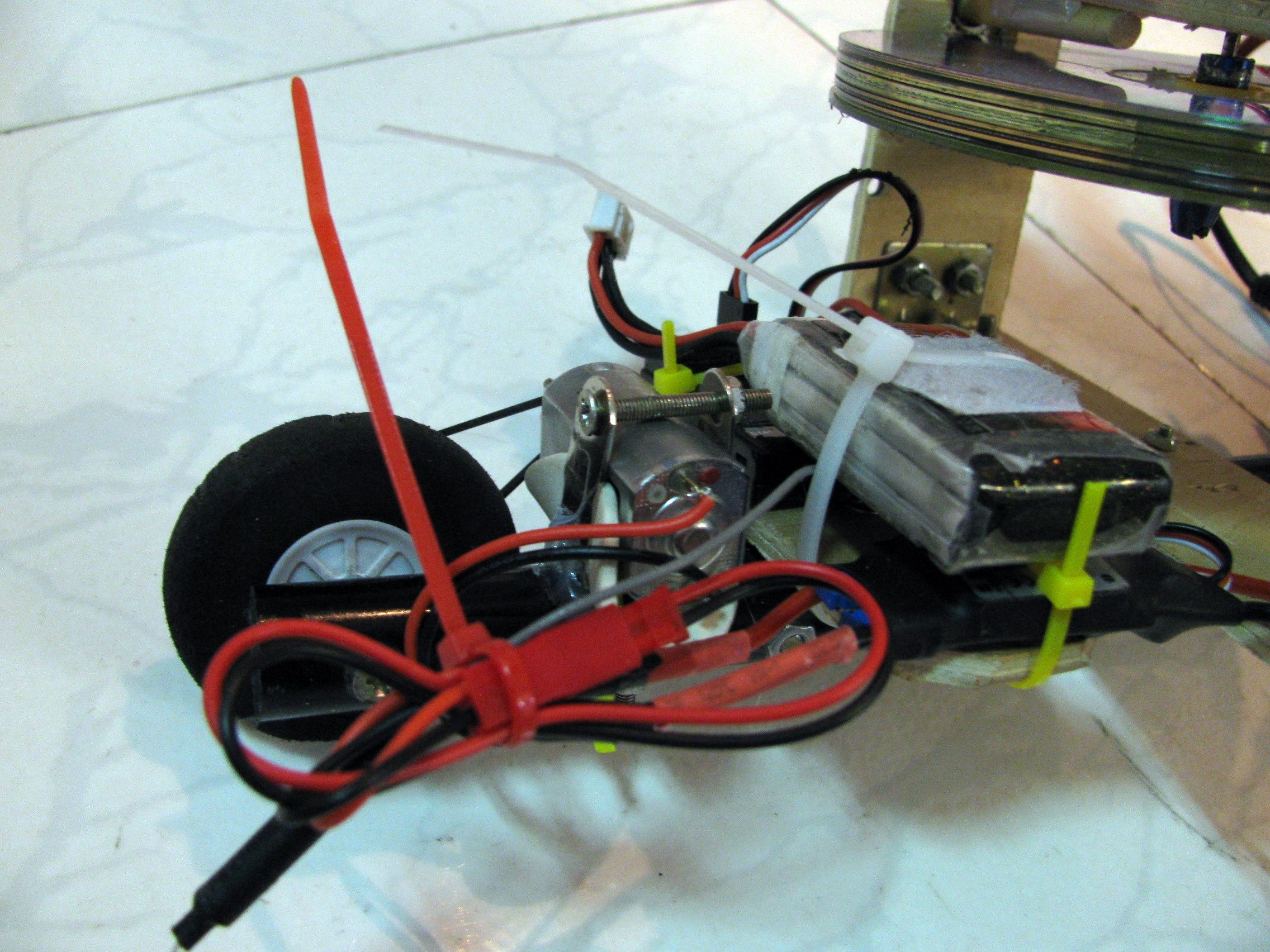 Gyro Stabilized Two Wheeler (V5) - Steerable - Instructables
