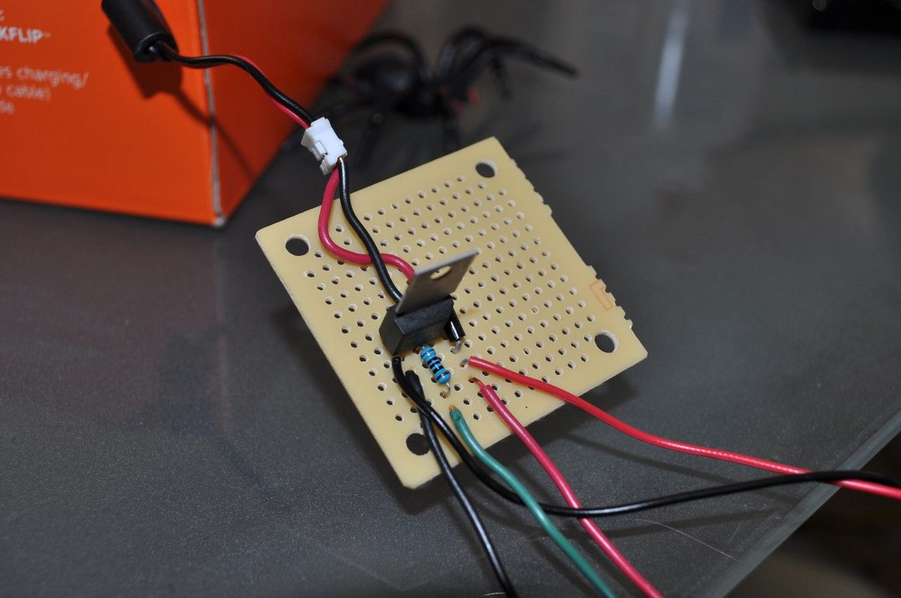 Motion Activated Dropping Spider, Low Cost, No Programming : 10 Steps ...