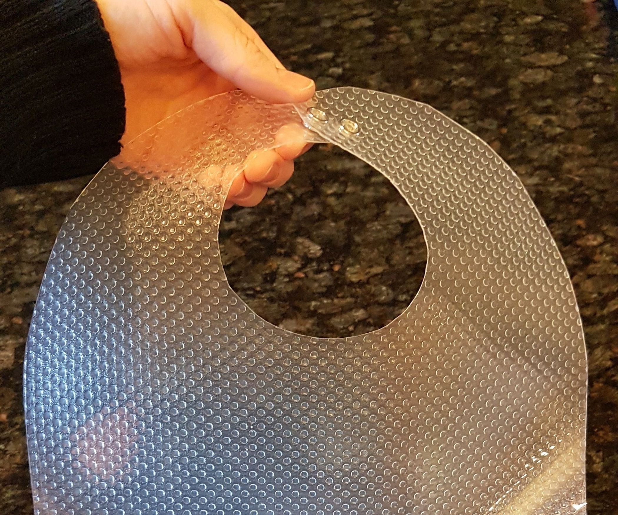 Shelf Liner Baby Bib : 4 Steps (with Pictures) - Instructables