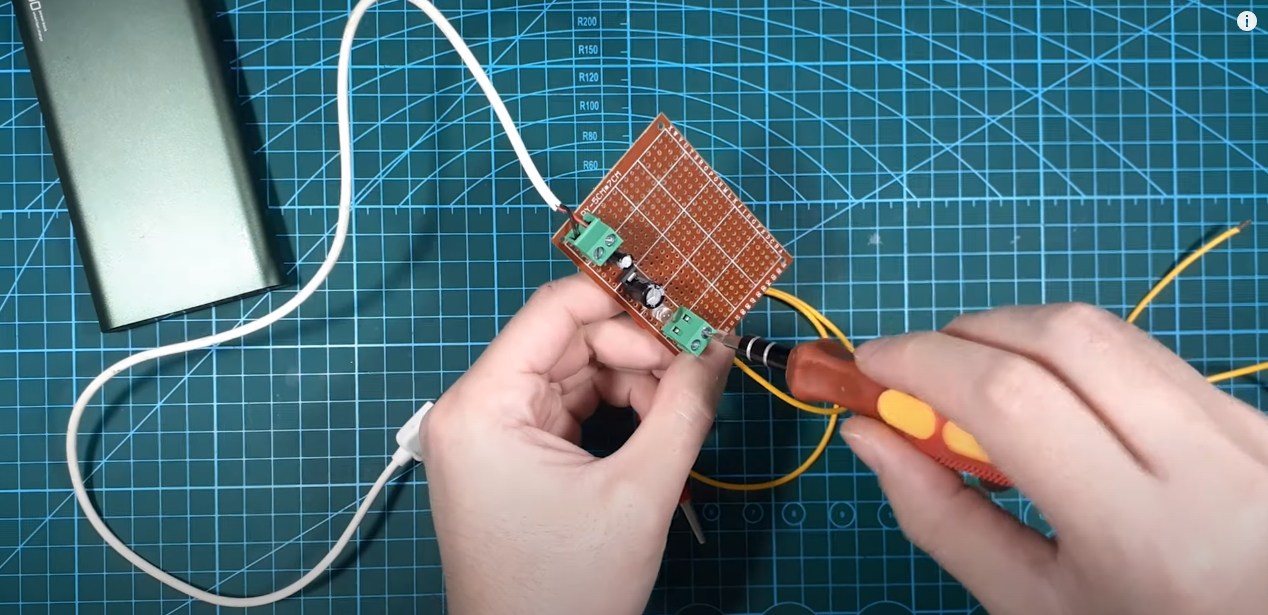 How to Make DC Converter From DC 5V to DC 3V With IC AMS1117 : 3 Steps ...