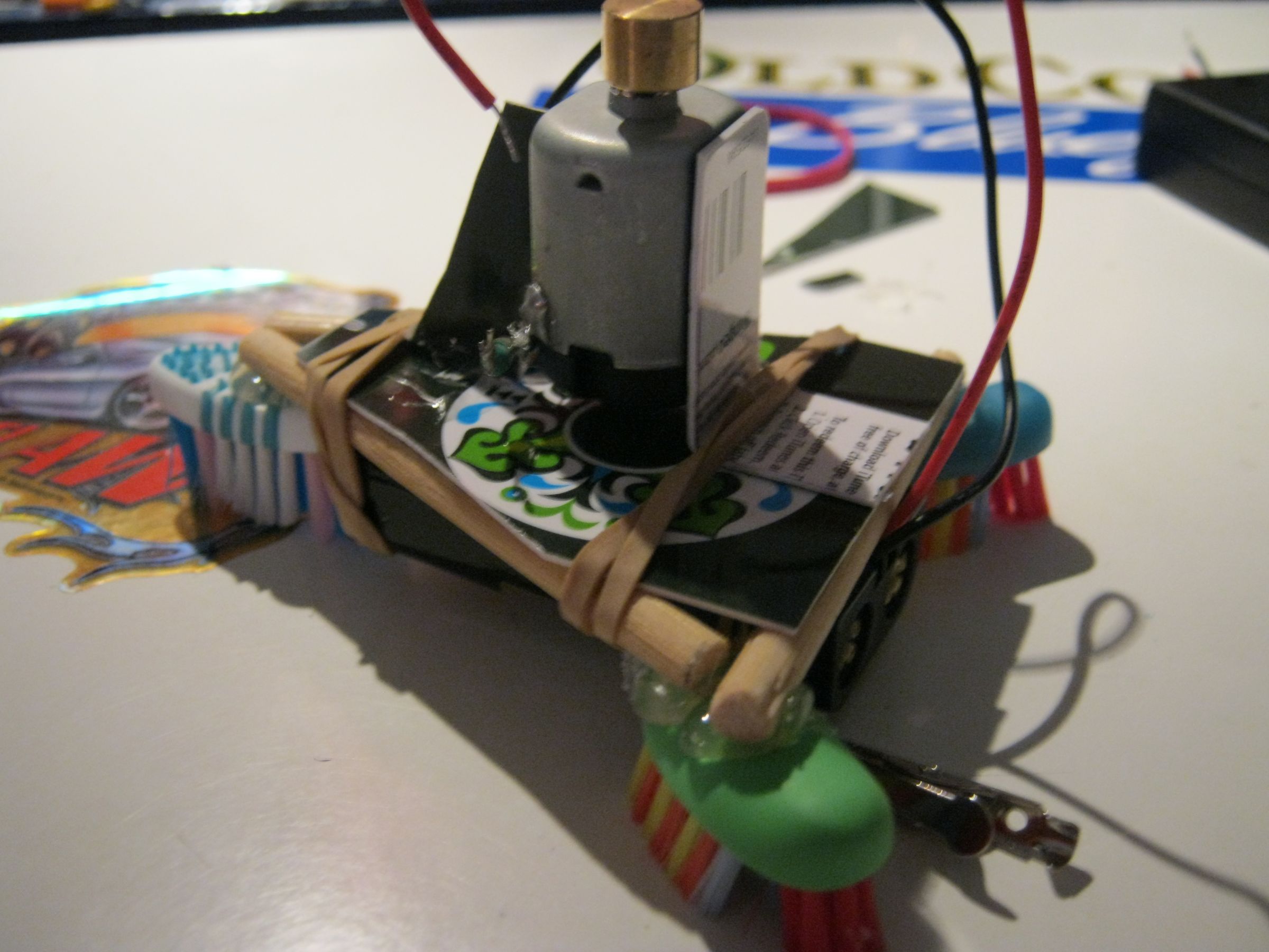 Bristle Bot 2.0 : 6 Steps - Instructables