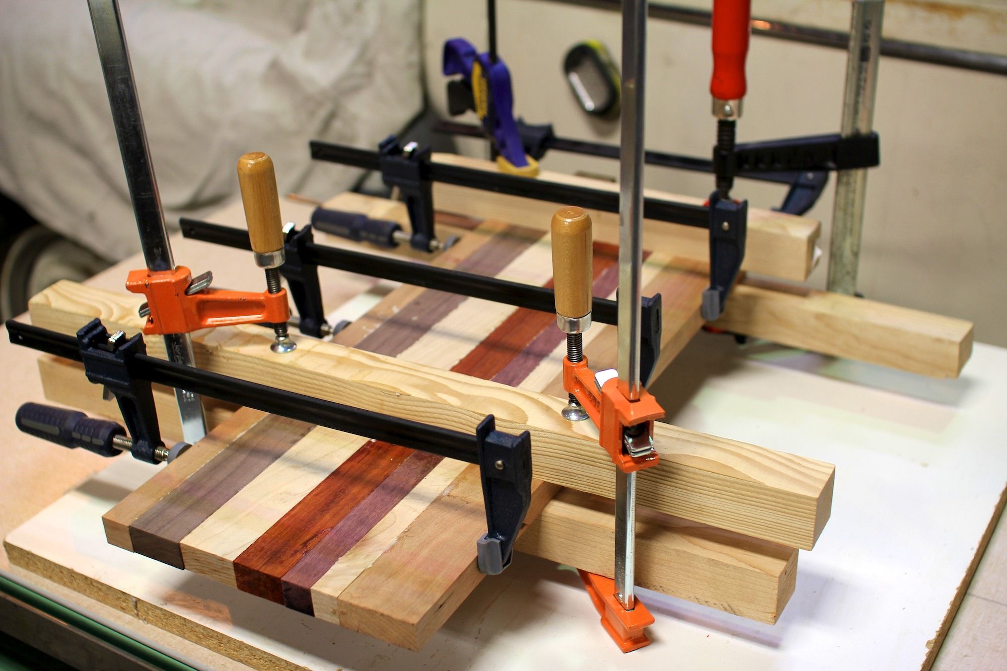 Scrap Wood Cutting Board : 13 Steps (with Pictures) - Instructables