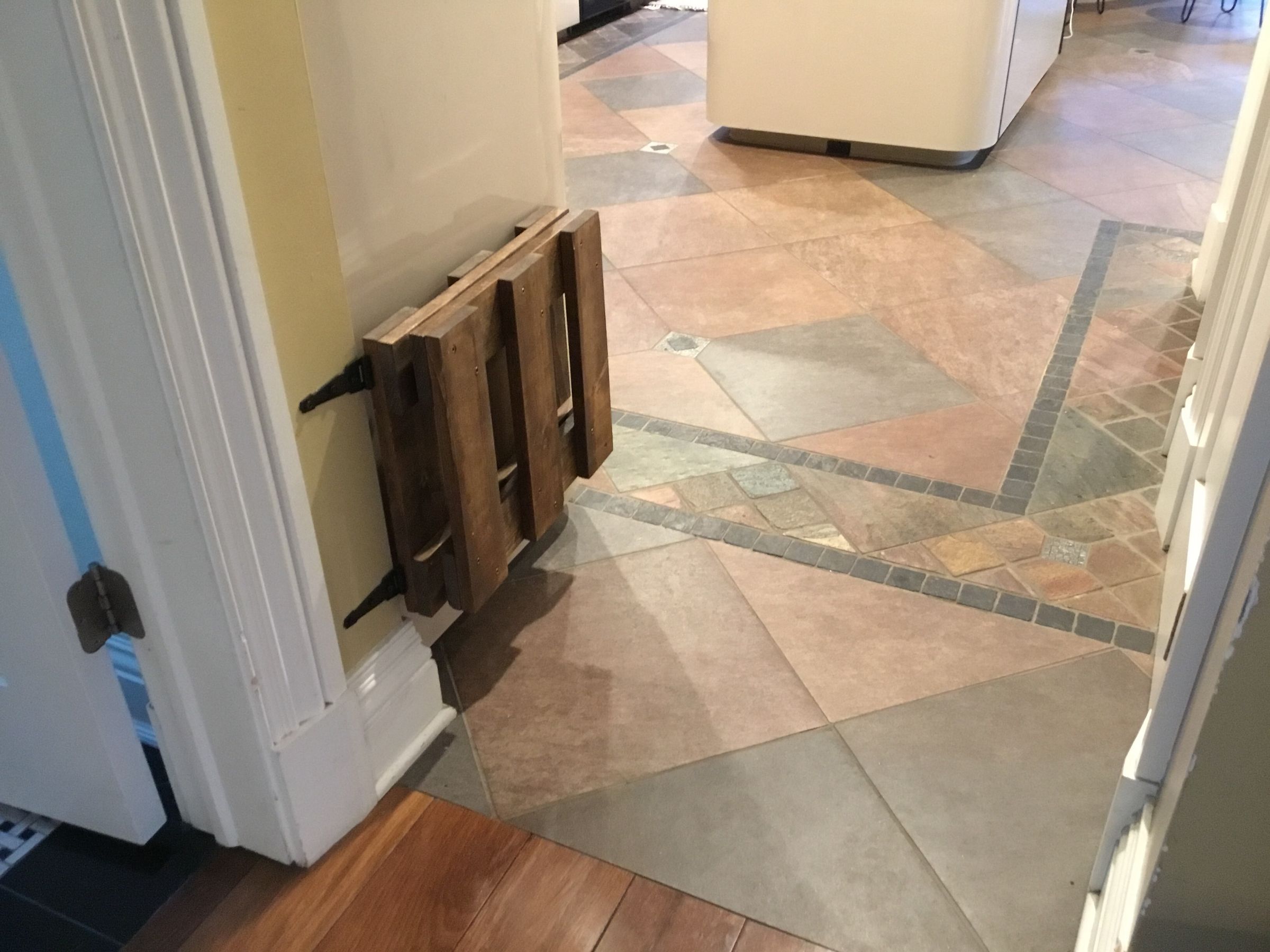 DIY Baby Gate : 6 Steps (with Pictures) - Instructables