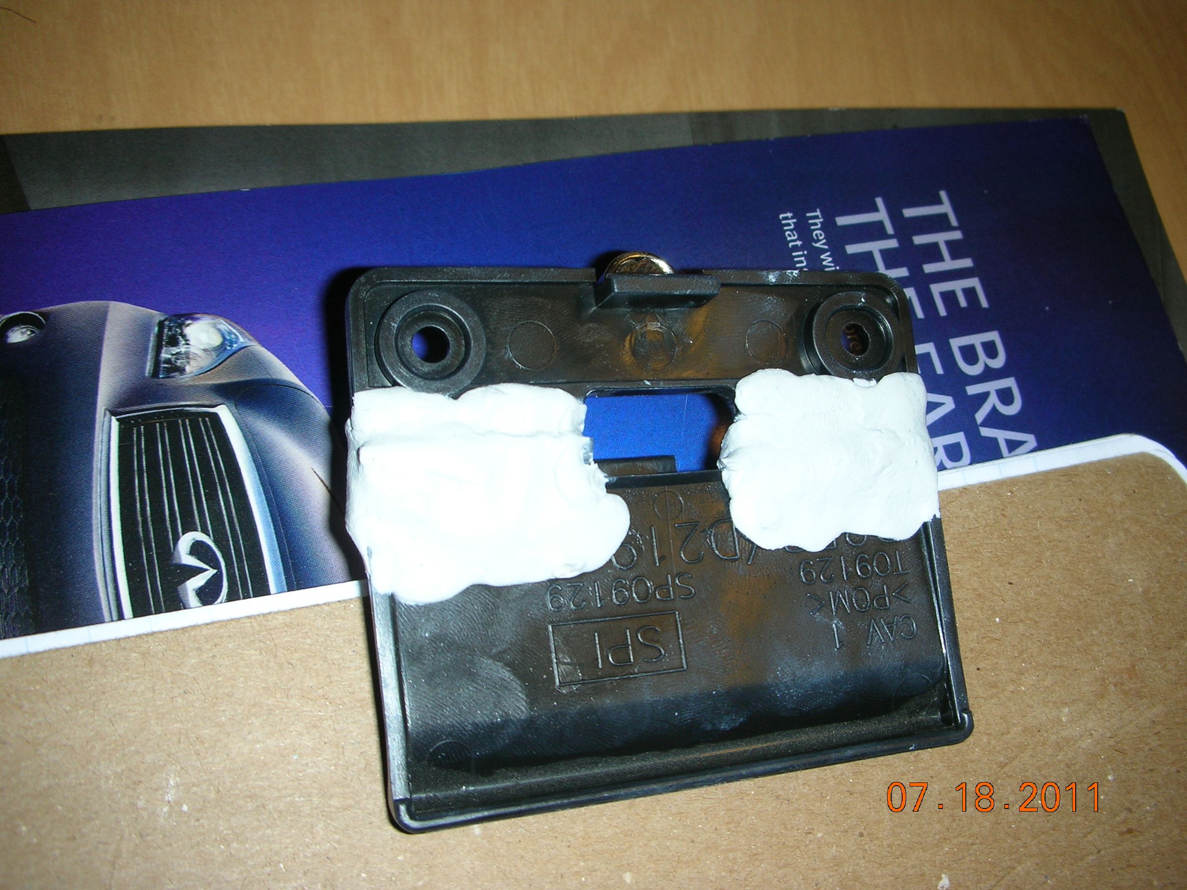 Repair Ford Center Console Latch : 8 Steps - Instructables