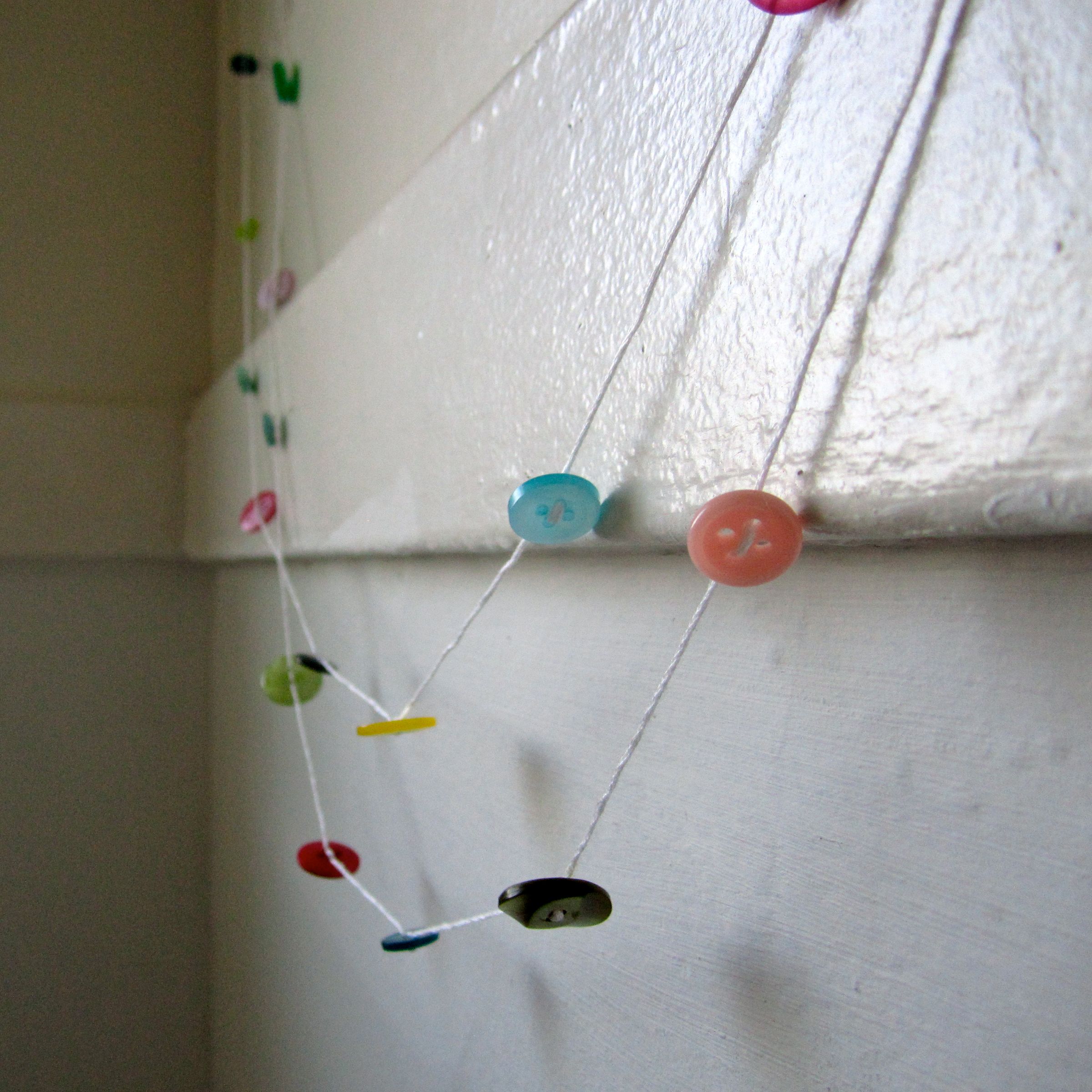 Button Garland : 6 Steps (with Pictures) - Instructables