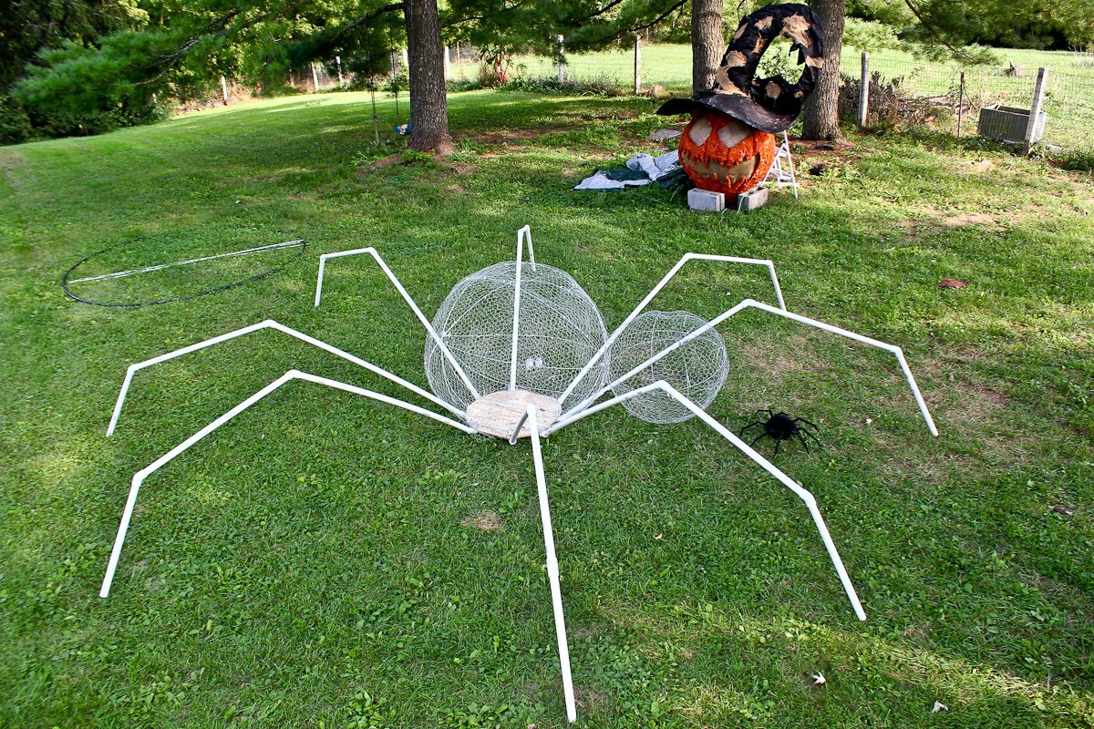 The Build of a Giant Spider : 7 Steps (with Pictures) - Instructables