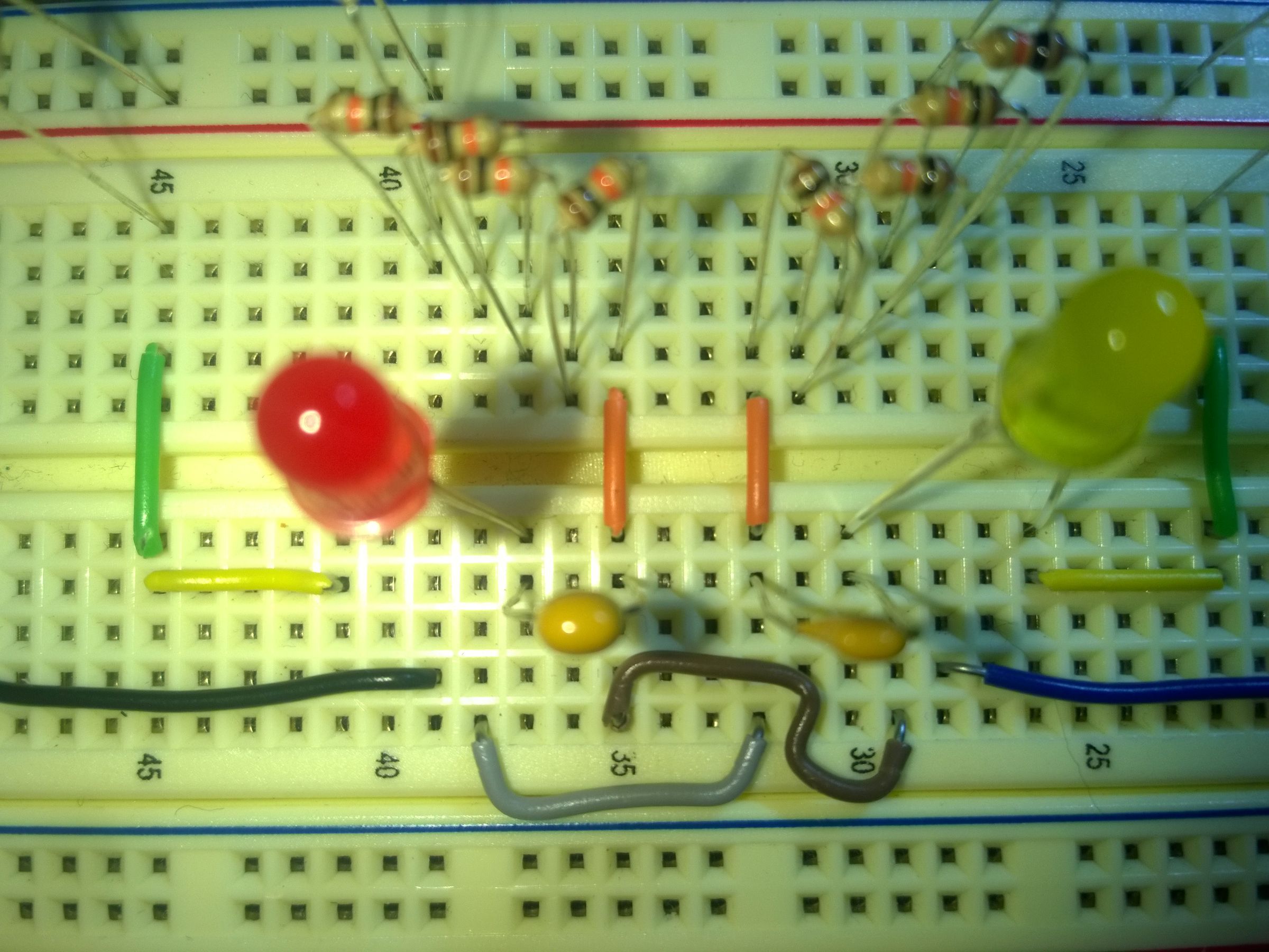 Astable Multivibrator (LED Flasher) With Circuit Scribe : 20 Steps - Instructables