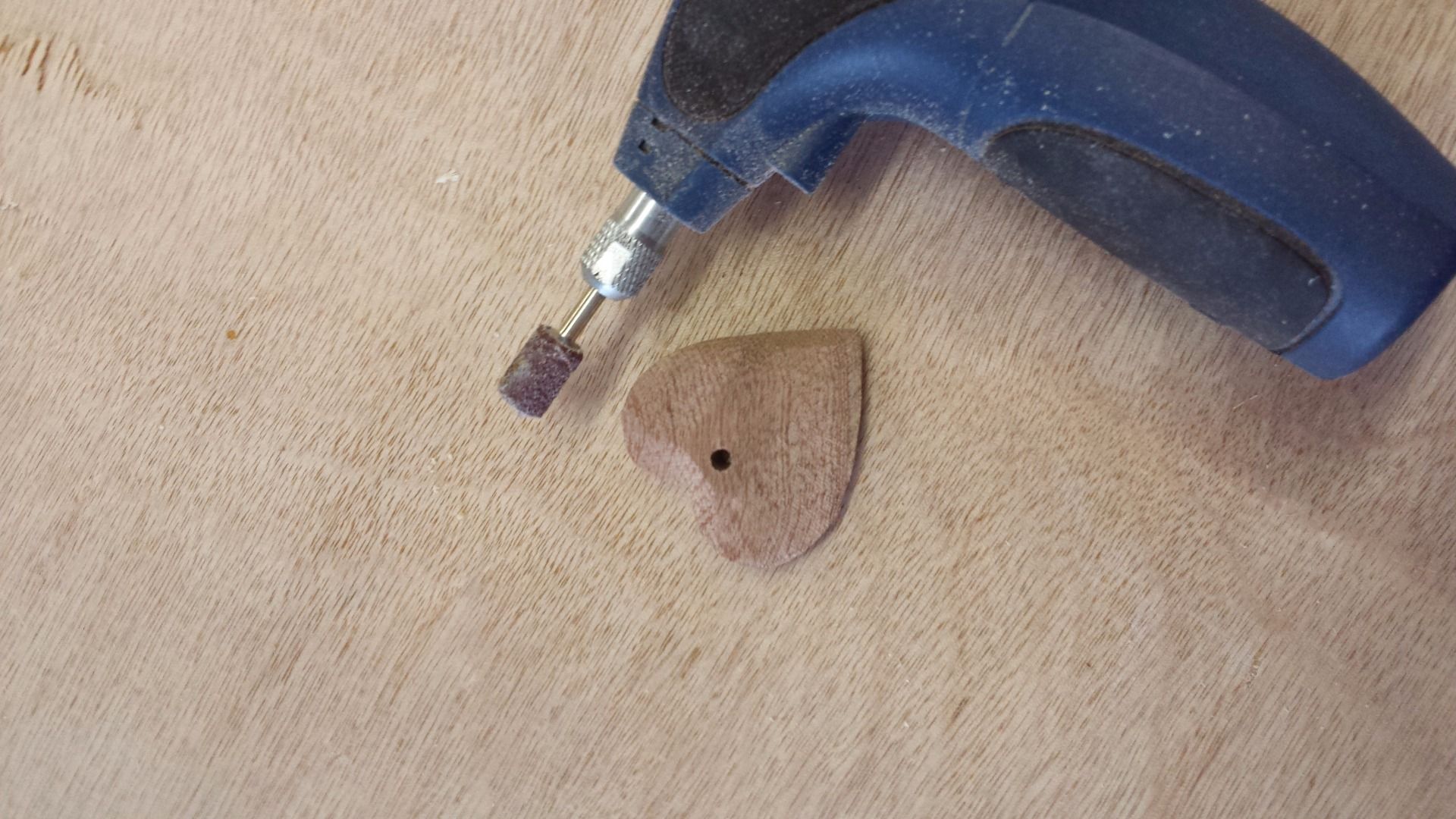 Wooden Heart Pendant : 12 Steps (with Pictures) - Instructables