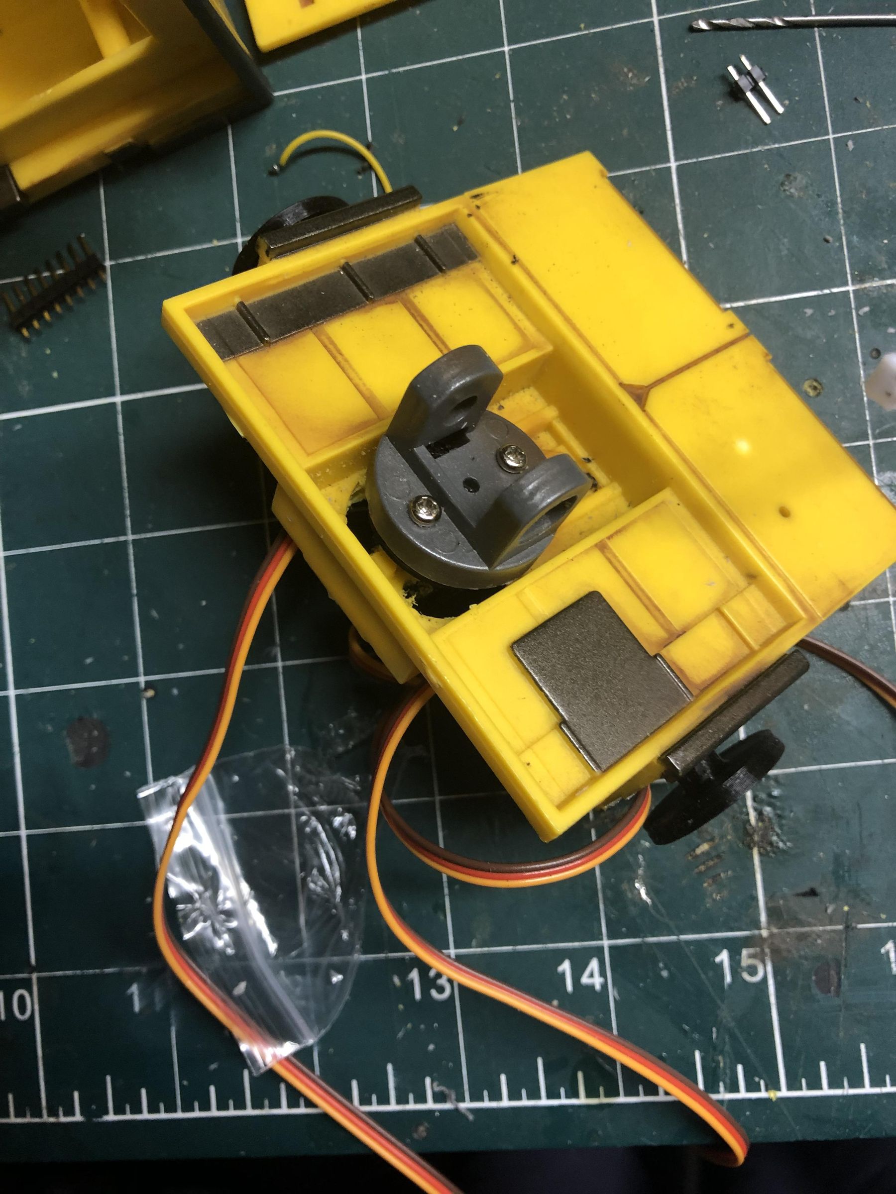 Wall-E Robot Arduino EasyVR3 (Updated) New Video With Voice Commands ...