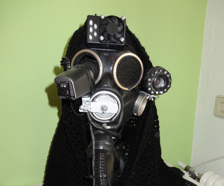 DIY Night Vision Mask a La Oblivion : 5 Steps - Instructables