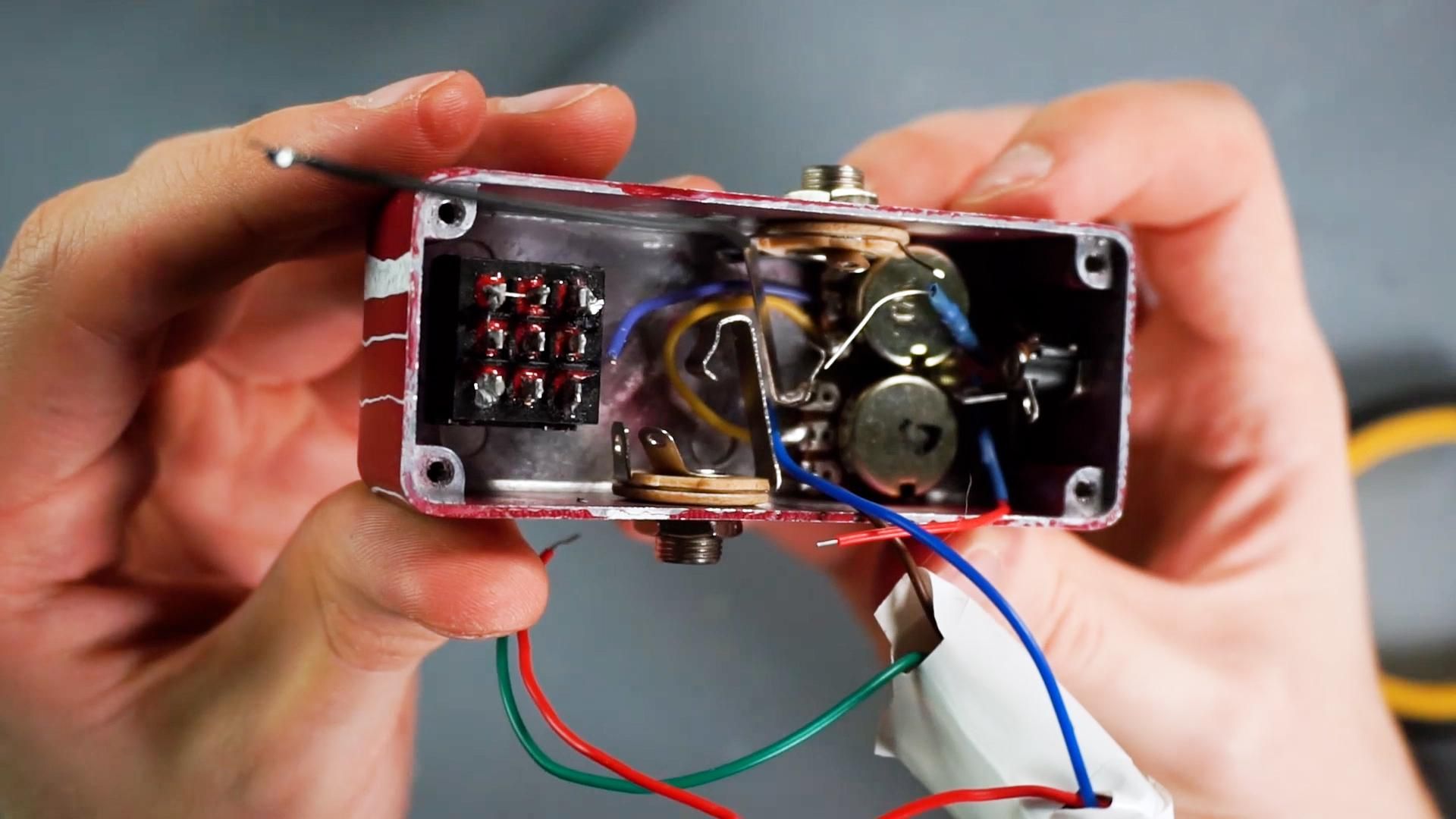 How to Make DIY Guitar Pedals - a Homemade Fuzz Effect : 12 Steps (with ...