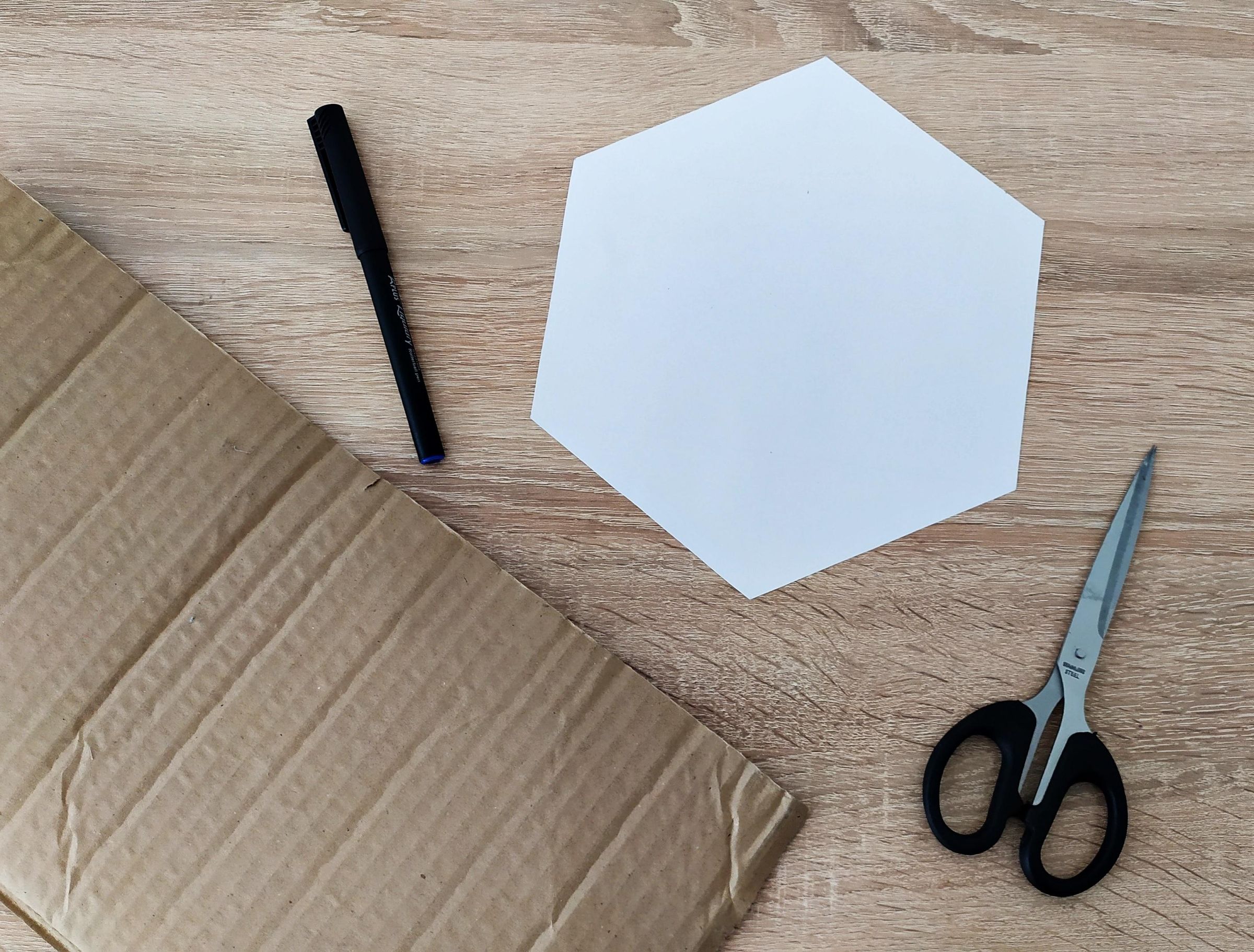 How to Make a Hexagon Corkboard Out of Cardboard : 6 Steps (with ...