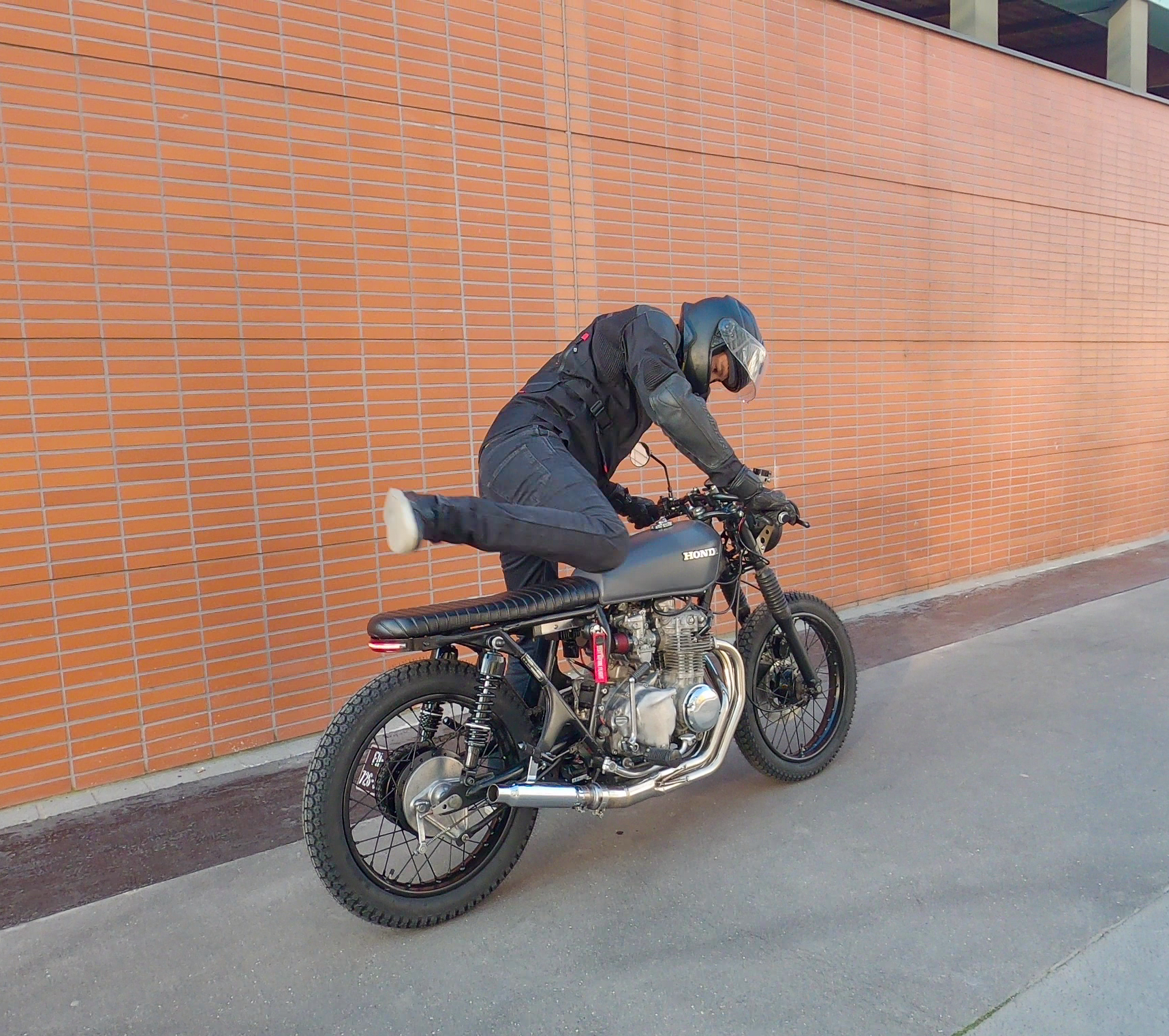 Build a REAL Motorcycle Only From SCRAP! : 7 Steps - Instructables