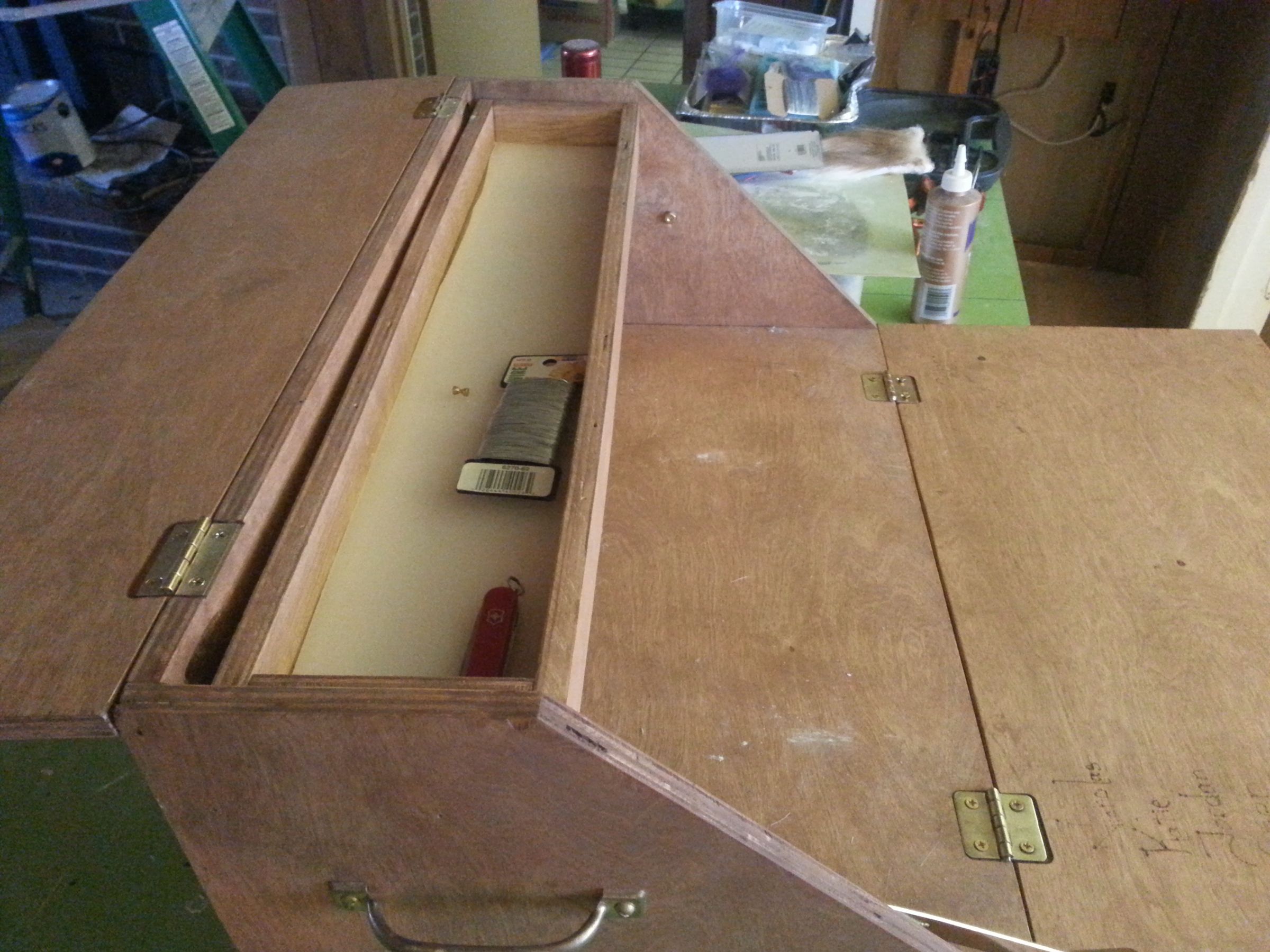 Portable Work Station : 6 Steps - Instructables