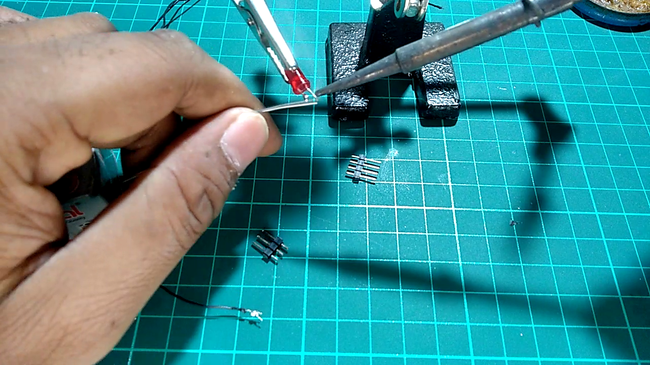 Print, Light, Stop: a Mini 3D Printed Traffic Signal : 6 Steps (with ...