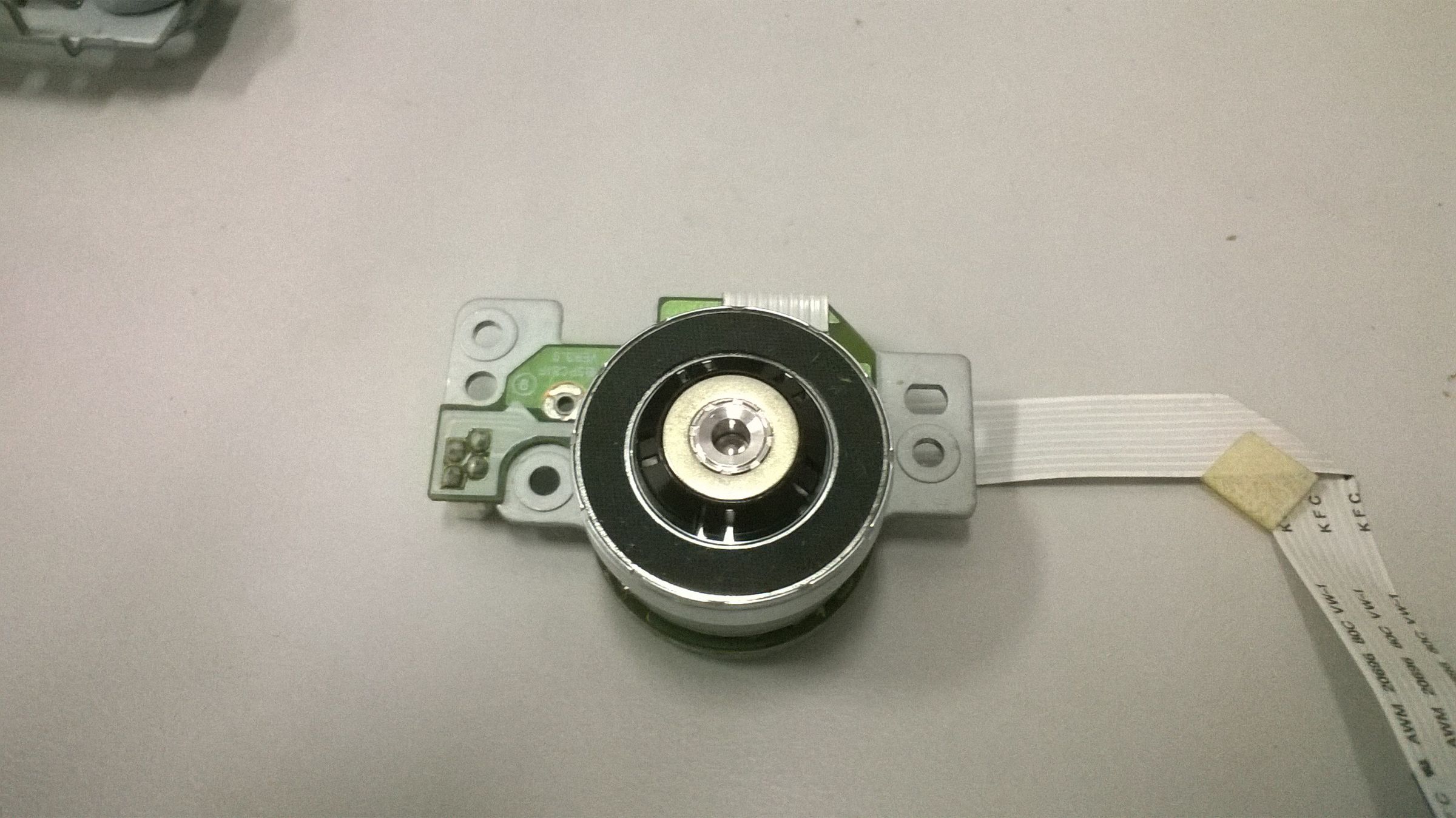 Disassembling a CD/DVD Reader and Reusing Its Parts : 12 Steps (with ...