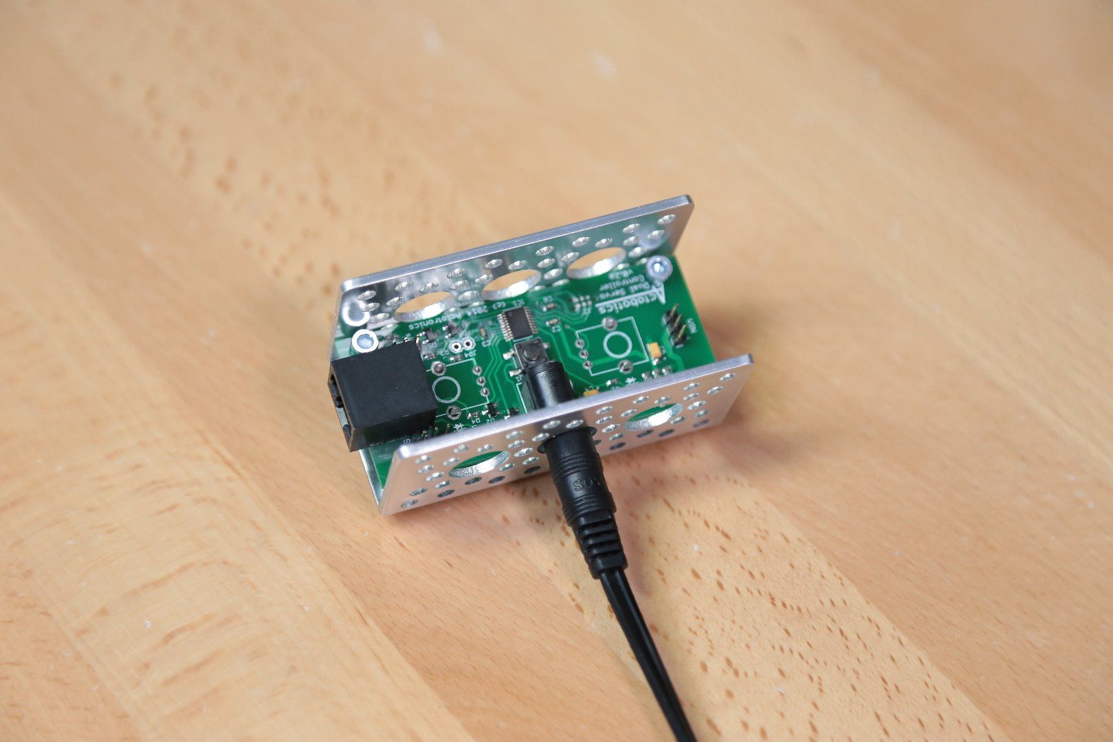 How to Use the Actobotics Servo Controller : 7 Steps - Instructables