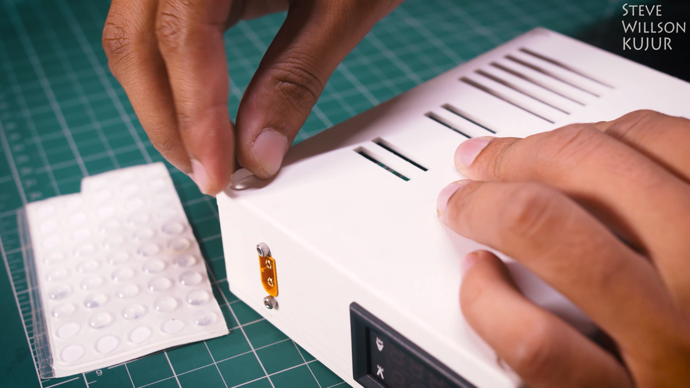 DIY Lithium Battery Charger : 15 Steps - Instructables