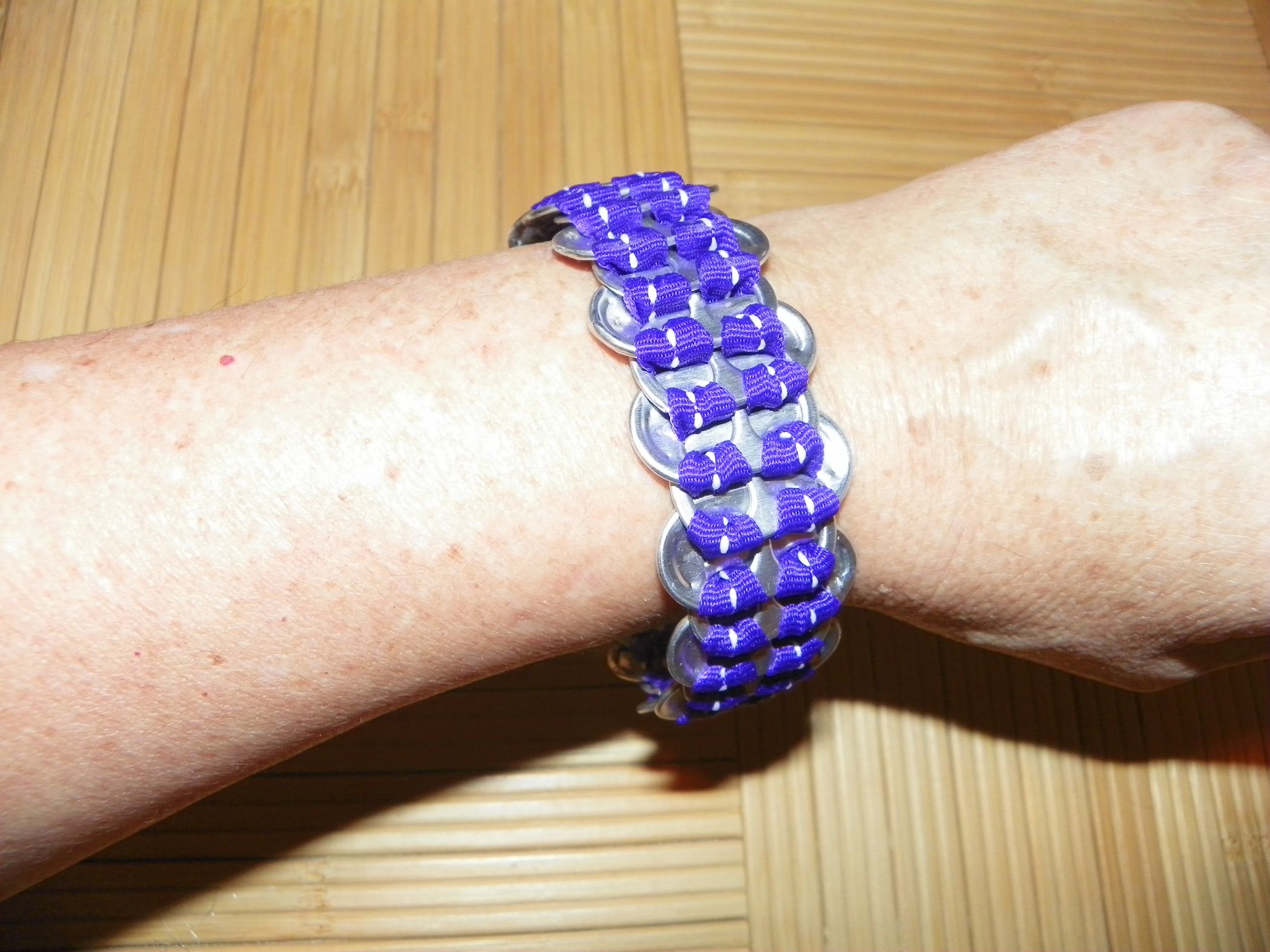 Pop-Top Bracelet : 9 Steps - Instructables