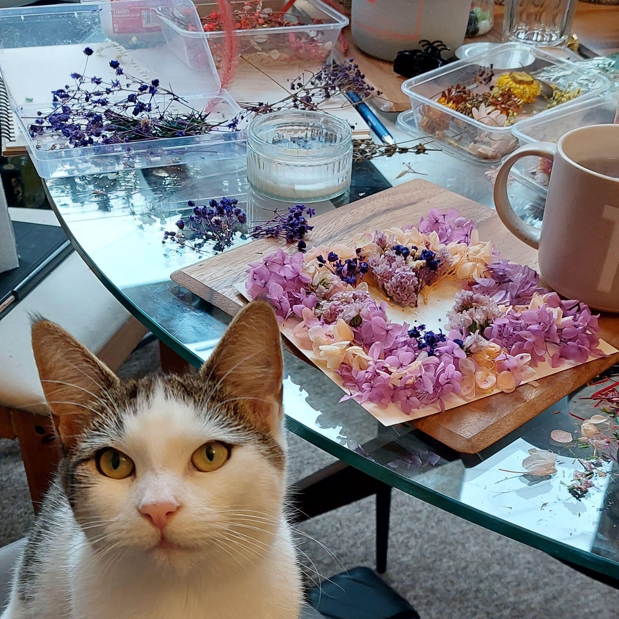 Flower Frame : 3 Steps - Instructables