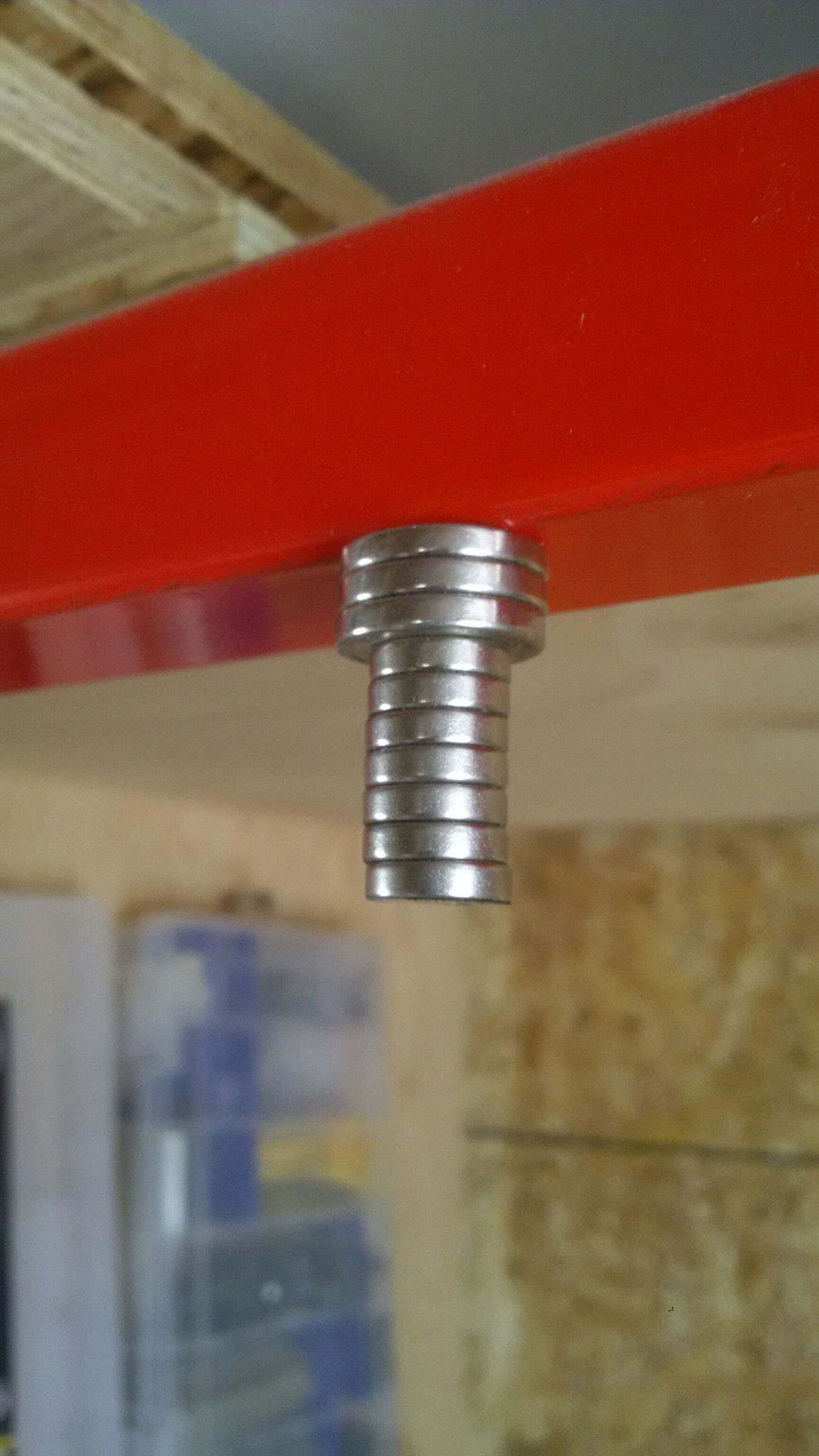Useful Overhead Workbench Rail : 4 Steps - Instructables