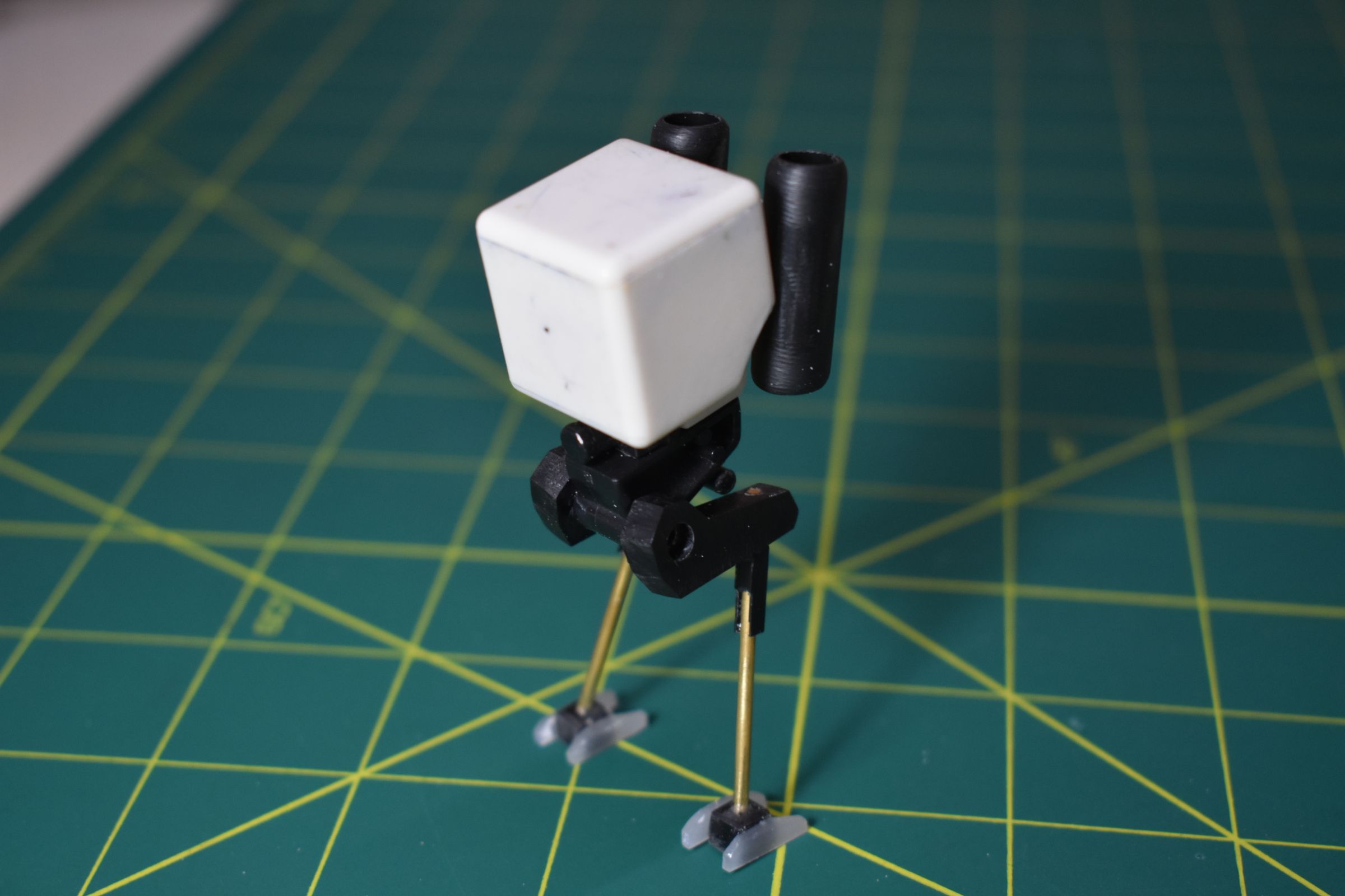 SCRATCH BUILDING WALKER : 8 Steps (with Pictures) - Instructables