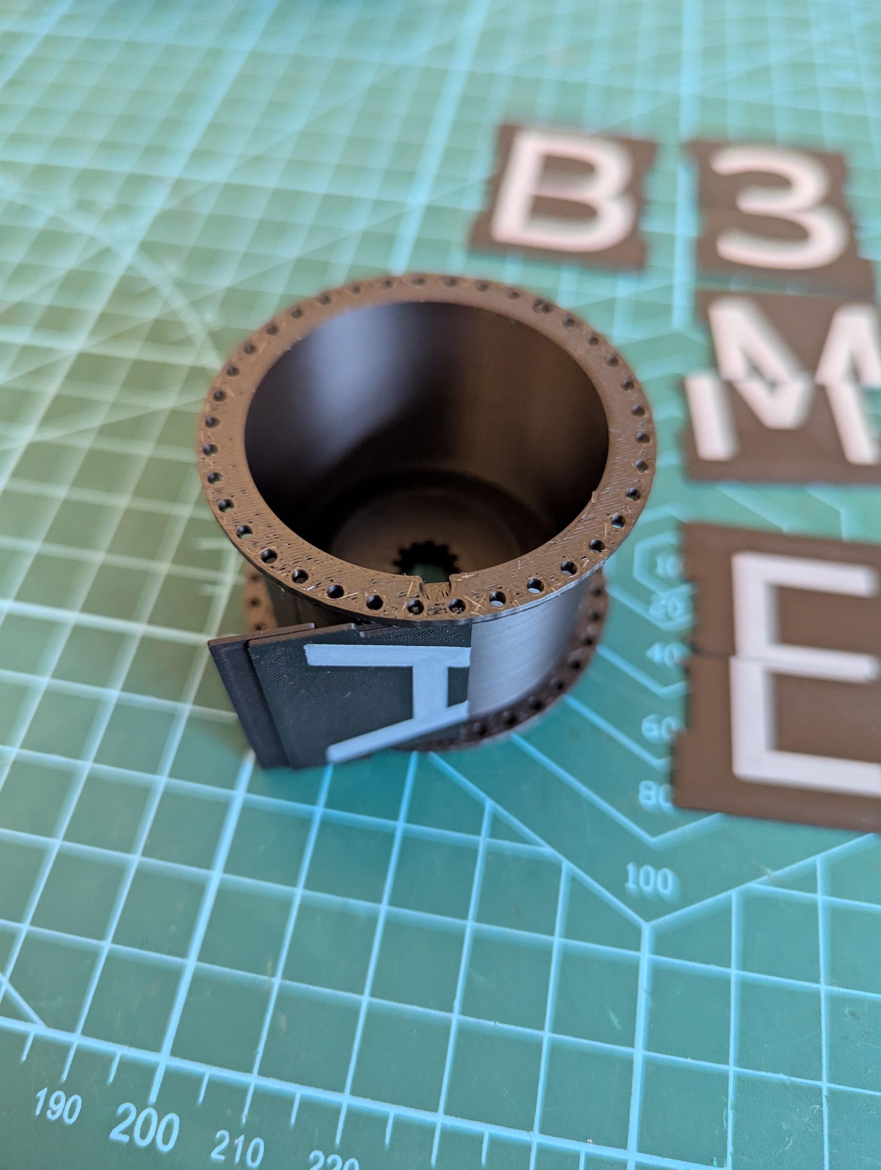 Split Flap Display - (3D Printed, Modular, Compact & Enclosed, With Web ...
