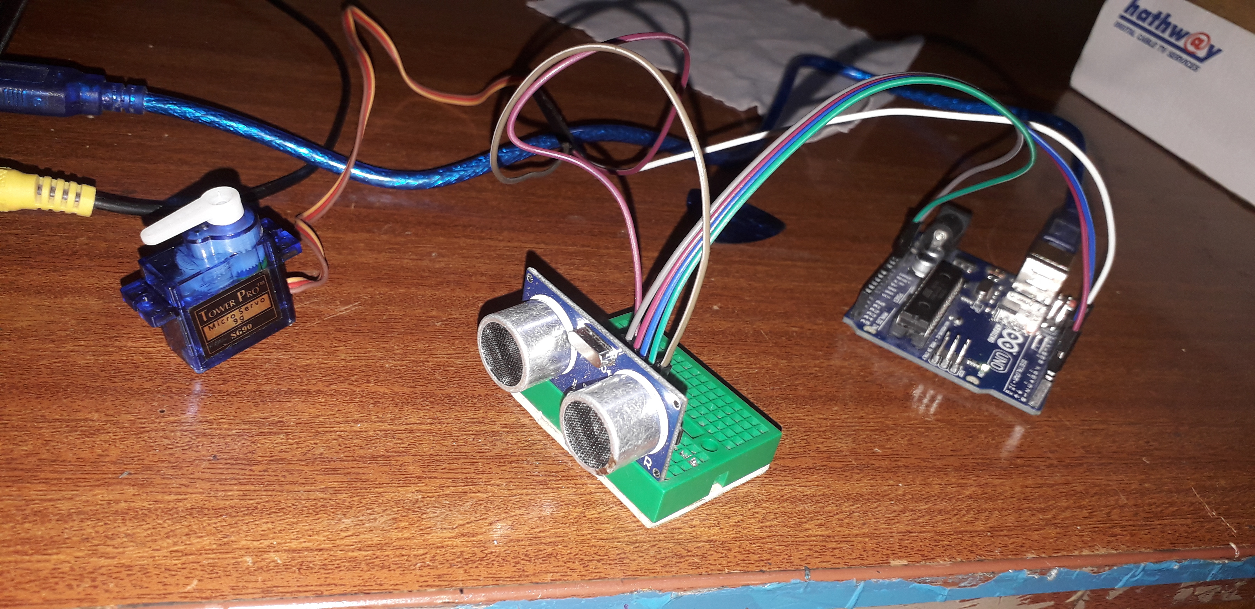 Controlling a Servo With Ultrasonic Sensor Signal Using Arduino ...