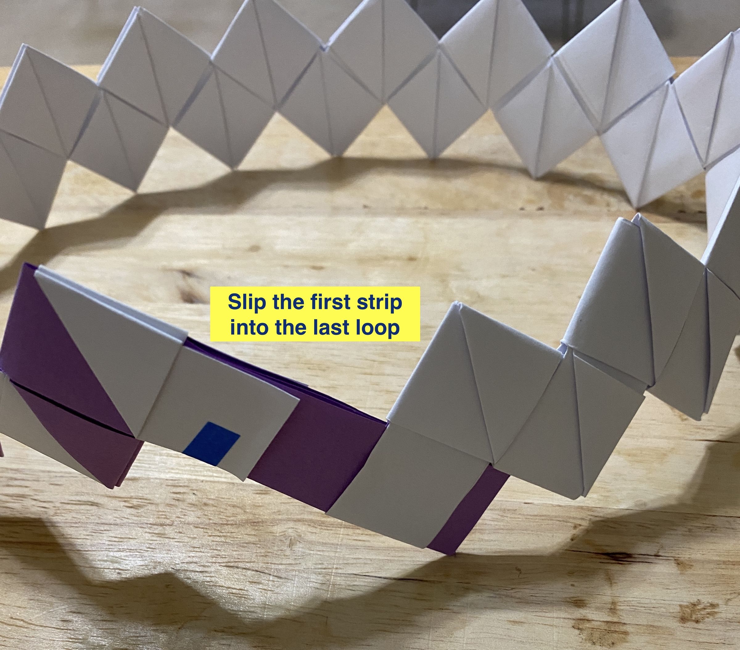 Zigzag Paper Chain : 13 Steps (with Pictures) - Instructables