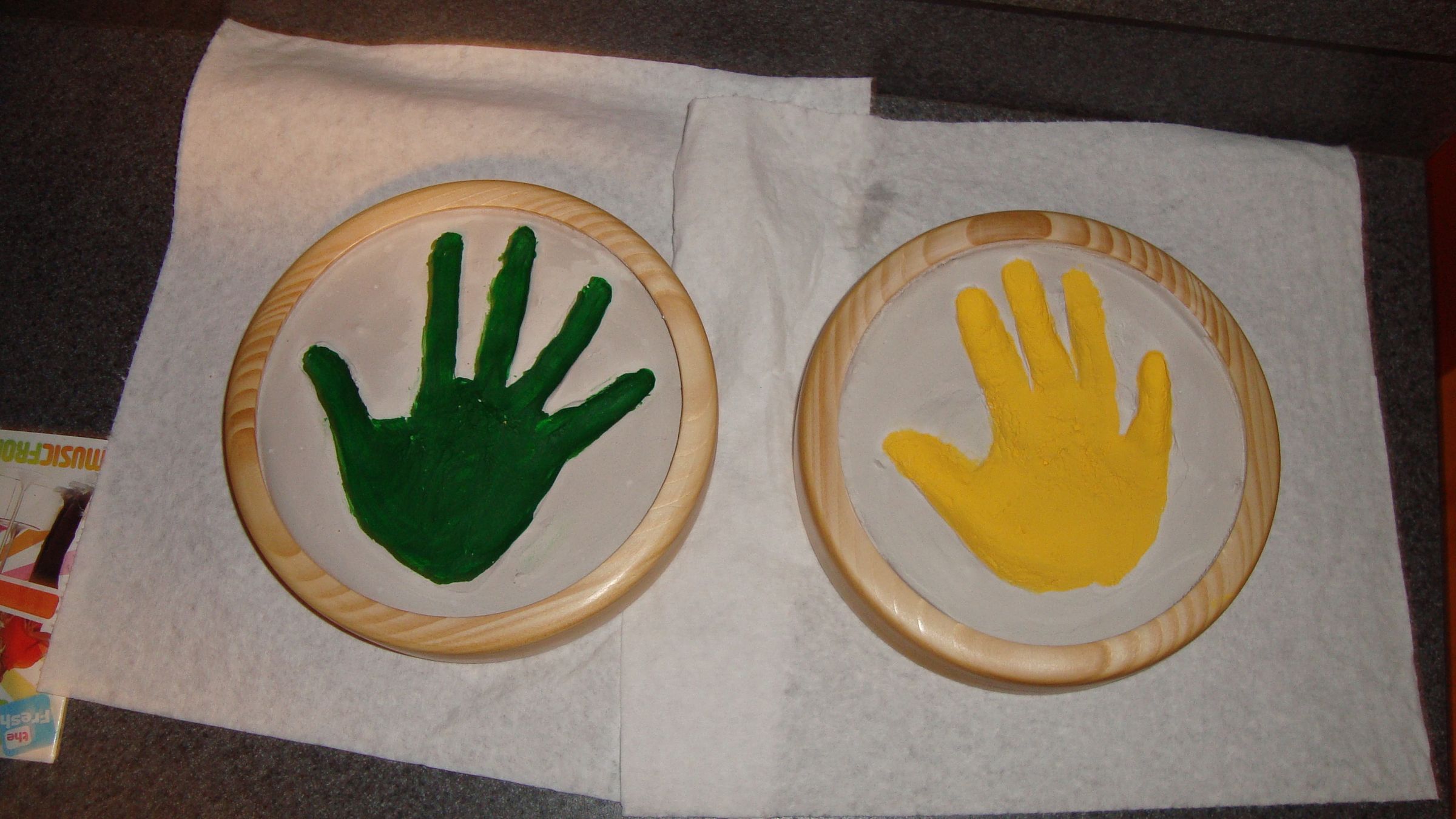 Mother's Day Handprints in a Solid Wooden Frame : 6 Steps (with ...