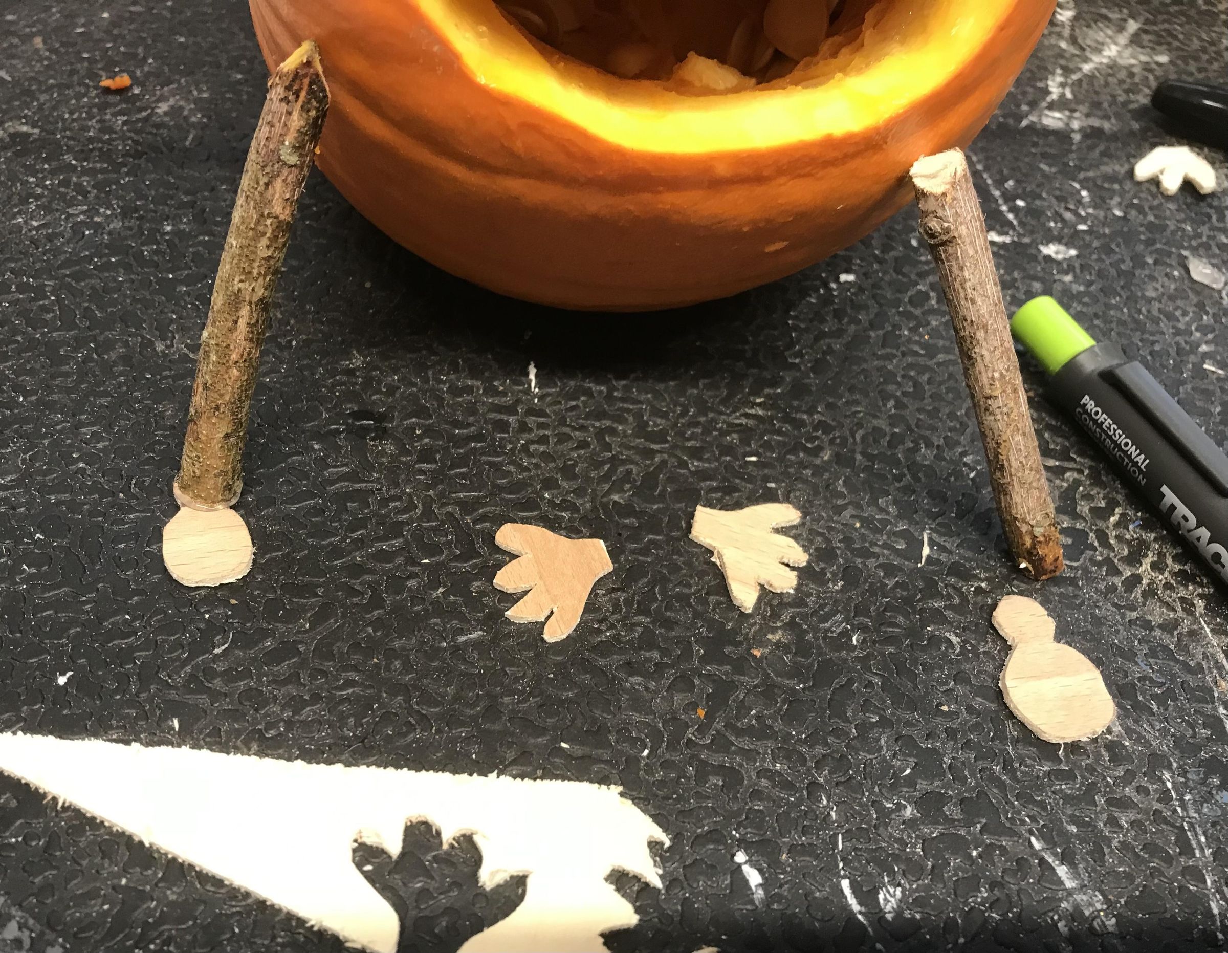 Humpty ‘Pumpty’ Nursery Rhyme Variation for Hallowe’en Instructables ...