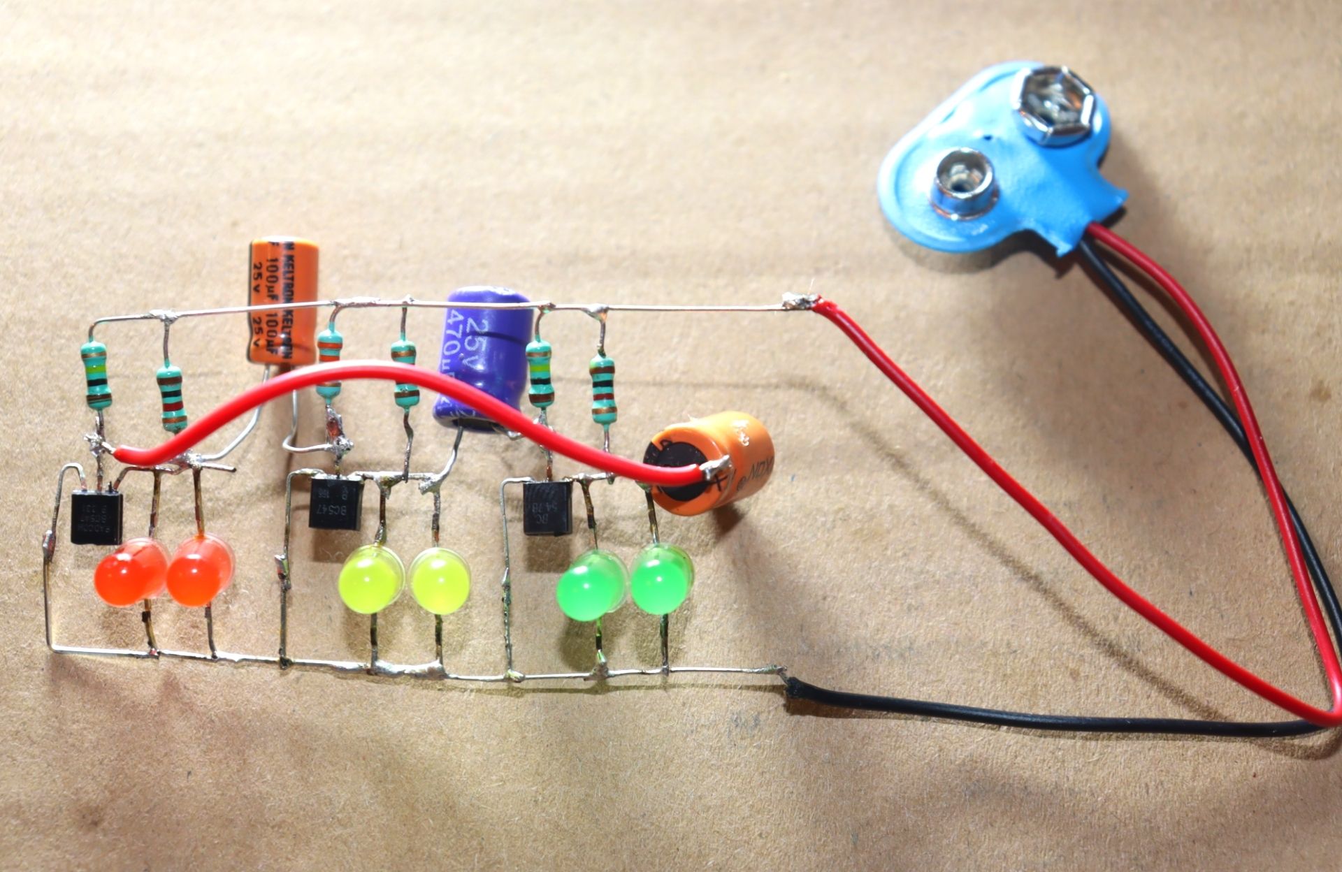 Traffic Light Project : 15 Steps - Instructables