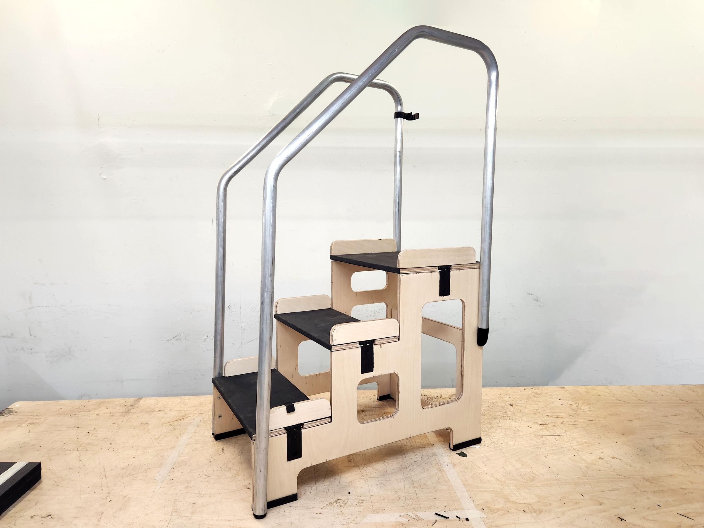 Folding Stairs : 6 Steps - Instructables
