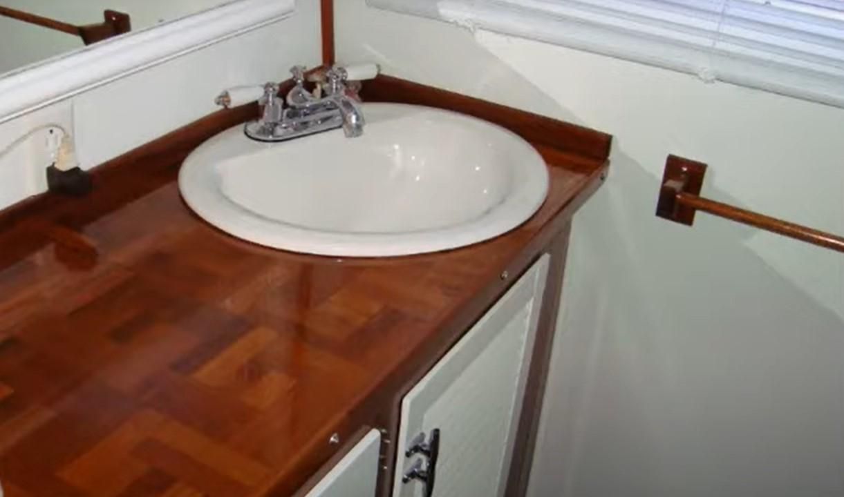 Restoring a Boatel Islander 47 Footer From 1974 the Boatel Story Was ...