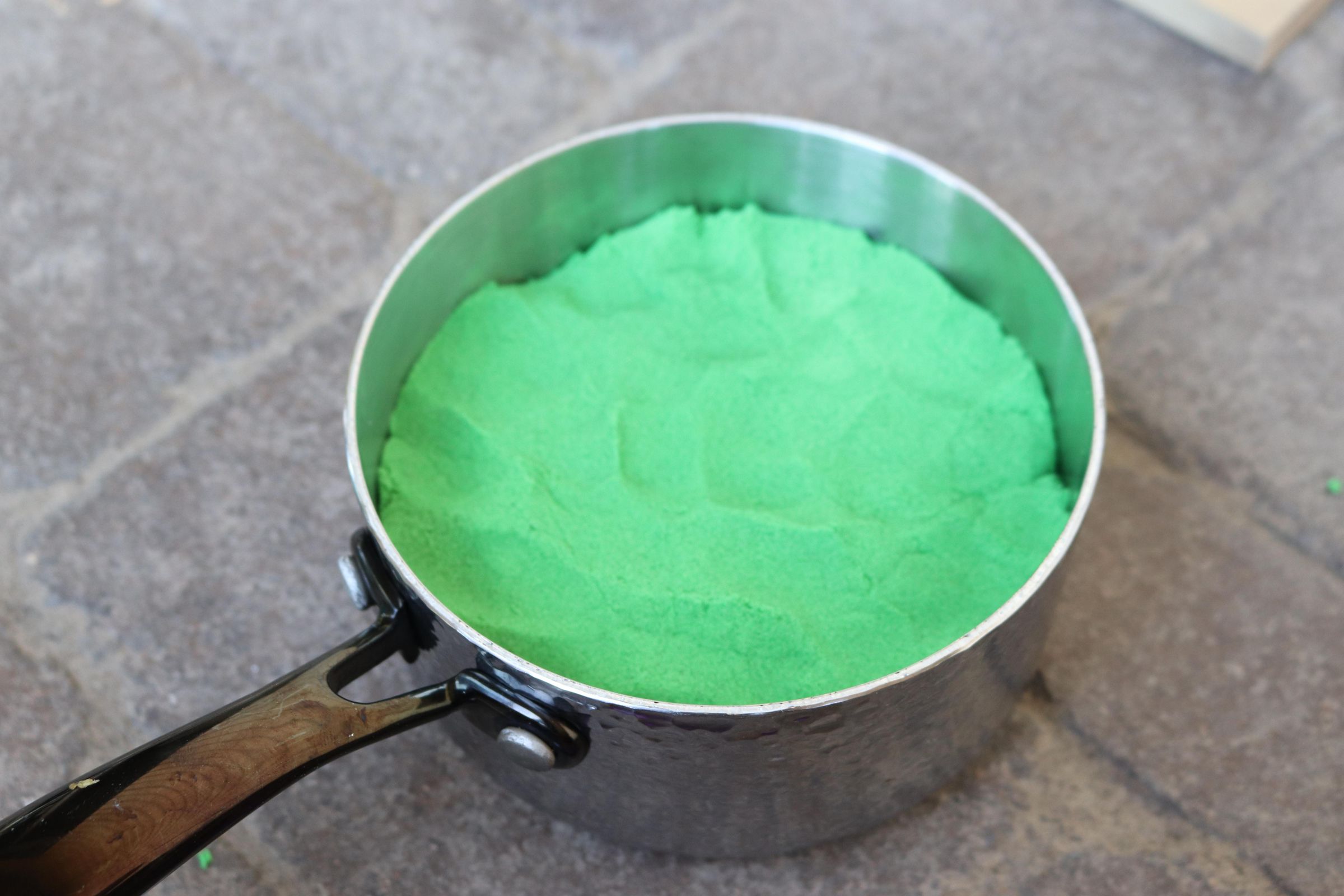 Mandalorian Beskar - Kinetic Sand Casting : 7 Steps (with Pictures ...