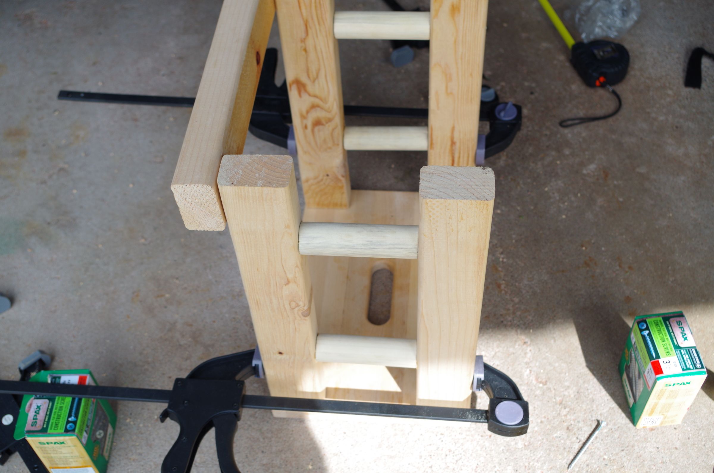 Kitchen Helper Tower : 8 Steps (with Pictures) - Instructables