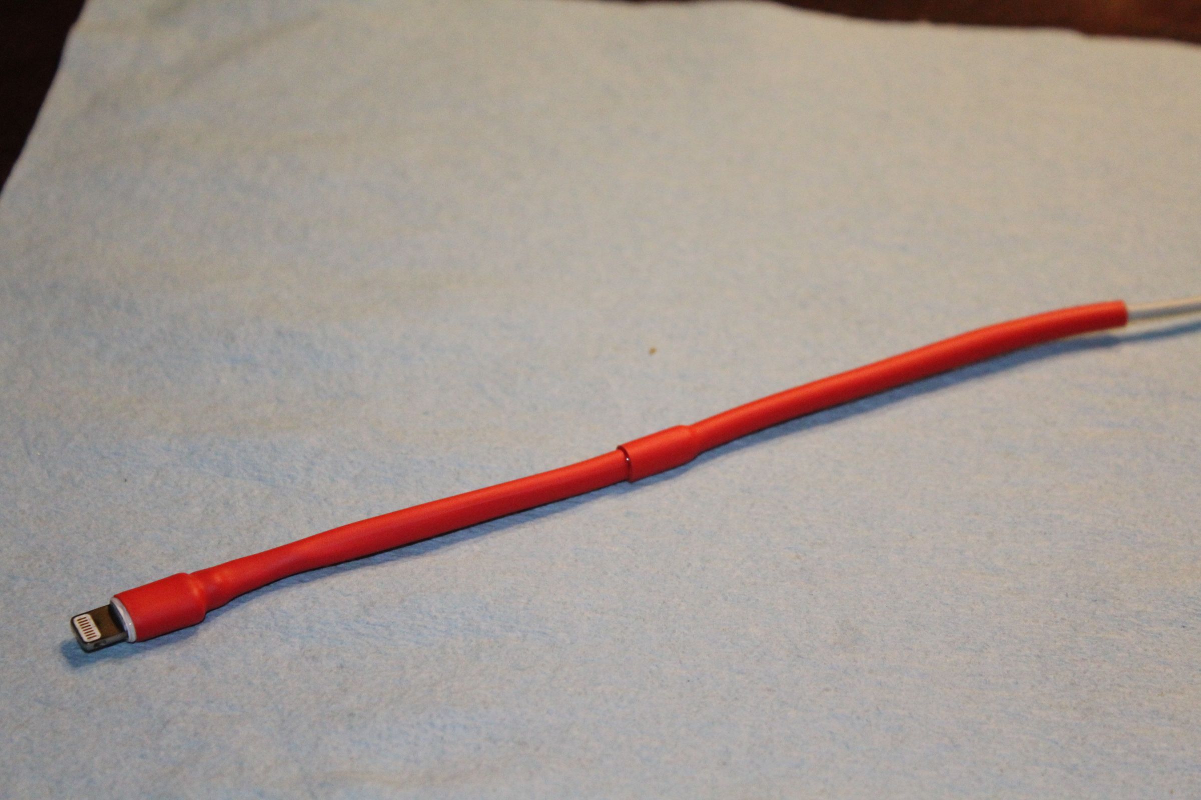 Fix a Frayed IPhone Cable With Adhesive-Lined Heat-Shrink Tubing : 4 ...