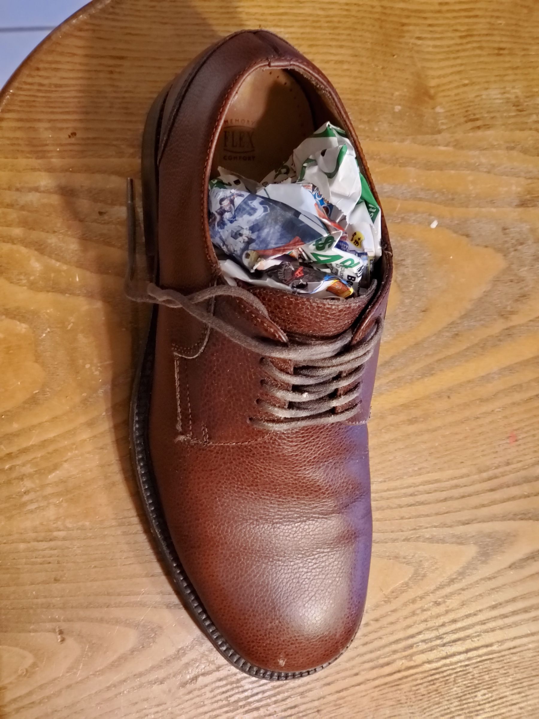 Cheap and Easy Shoe Repair : 4 Steps (with Pictures) - Instructables