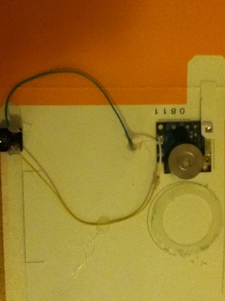 Hack That Musical Greeting Card! (Headphone Edition) : 5 Steps ...