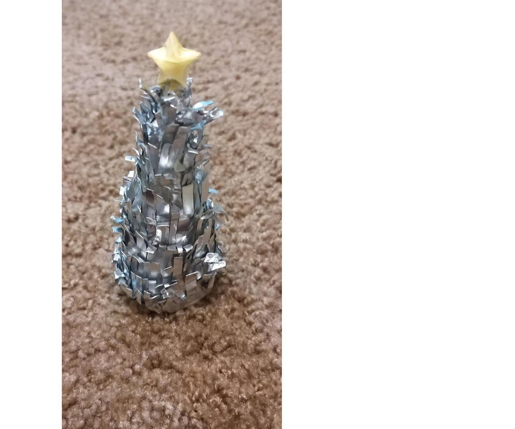 Aluminum Foil Christmas Tree : 3 Steps - Instructables