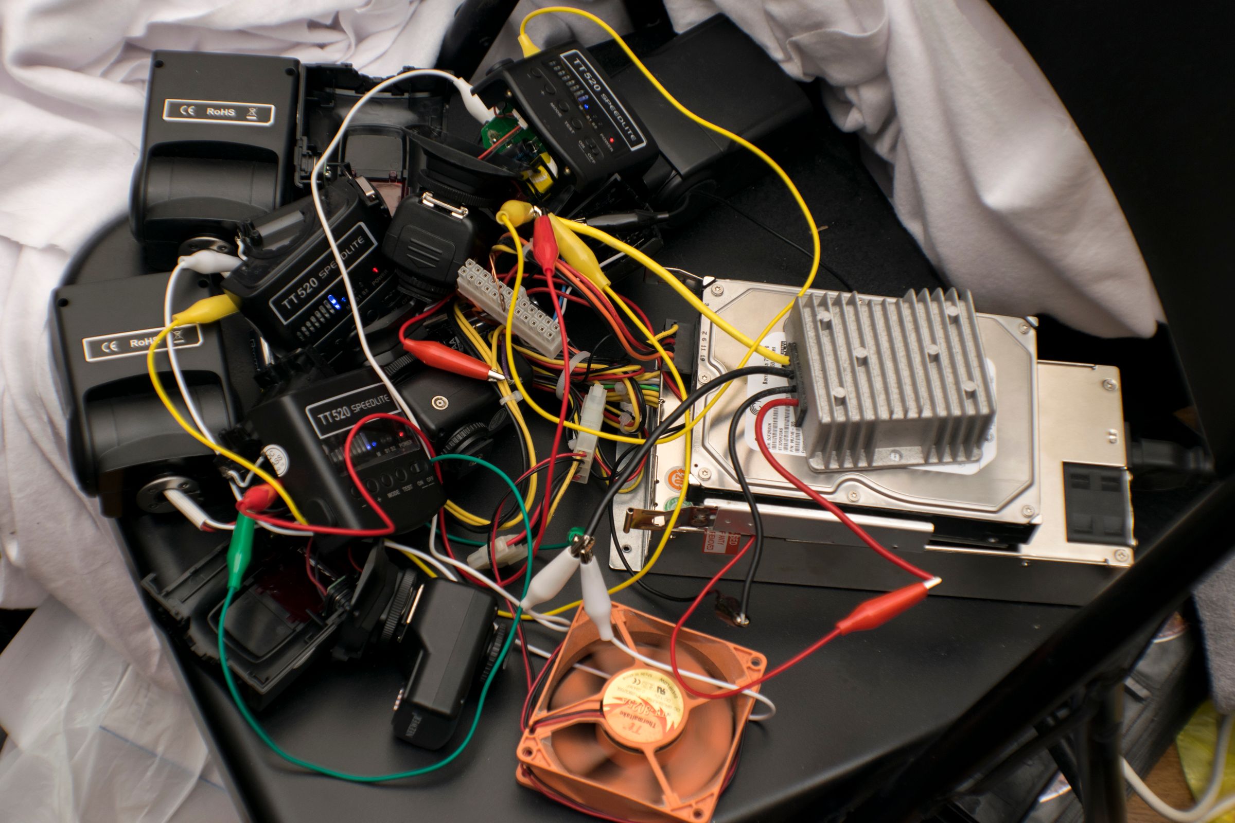 Flash Power Supply From Computer Power Supplies : 11 Steps - Instructables