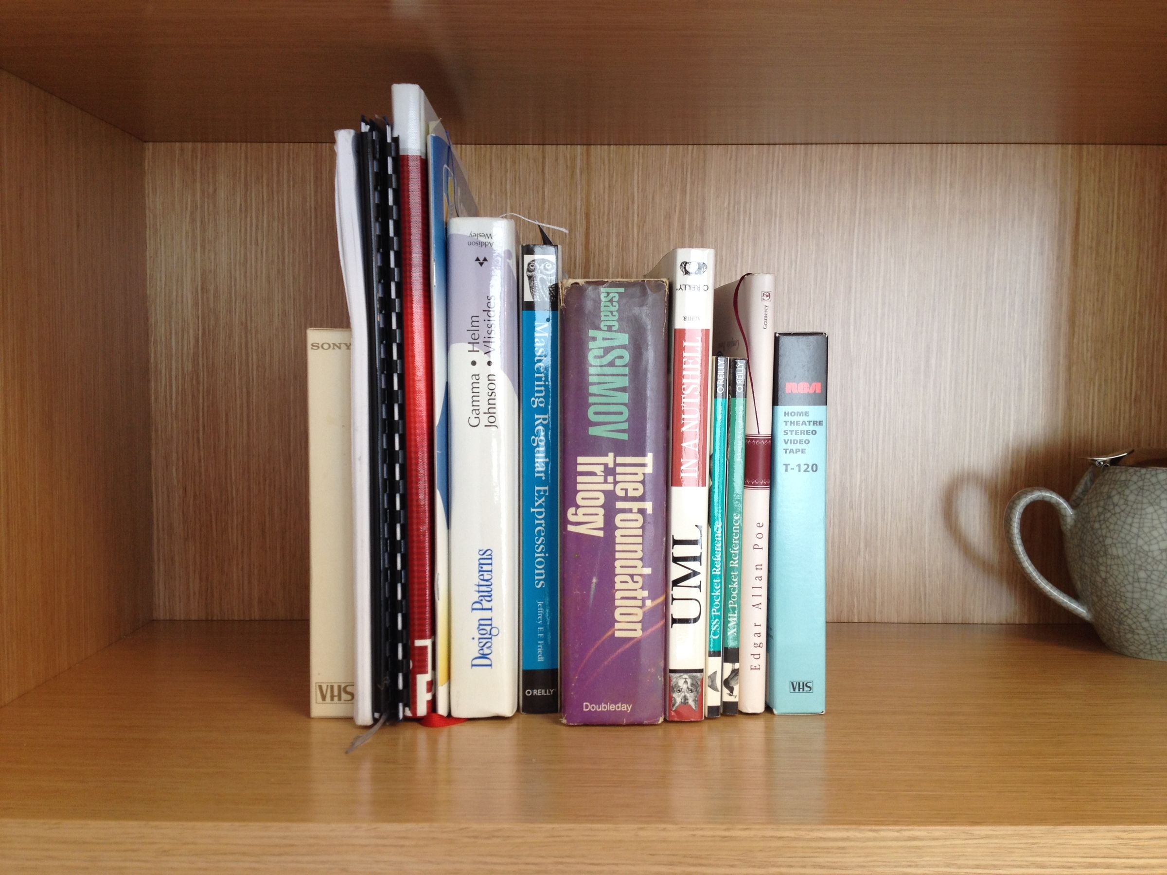 VHS Videotape Cassette Bookends : 5 Steps (with Pictures) - Instructables