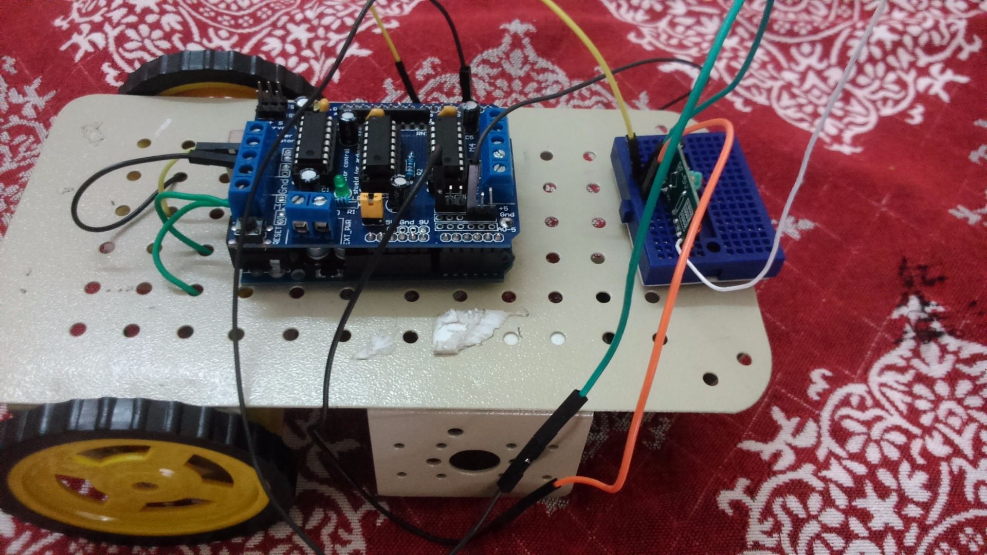 Make a Simple Wireless RF Robot Using Arduino! : 7 Steps (with Pictures ...