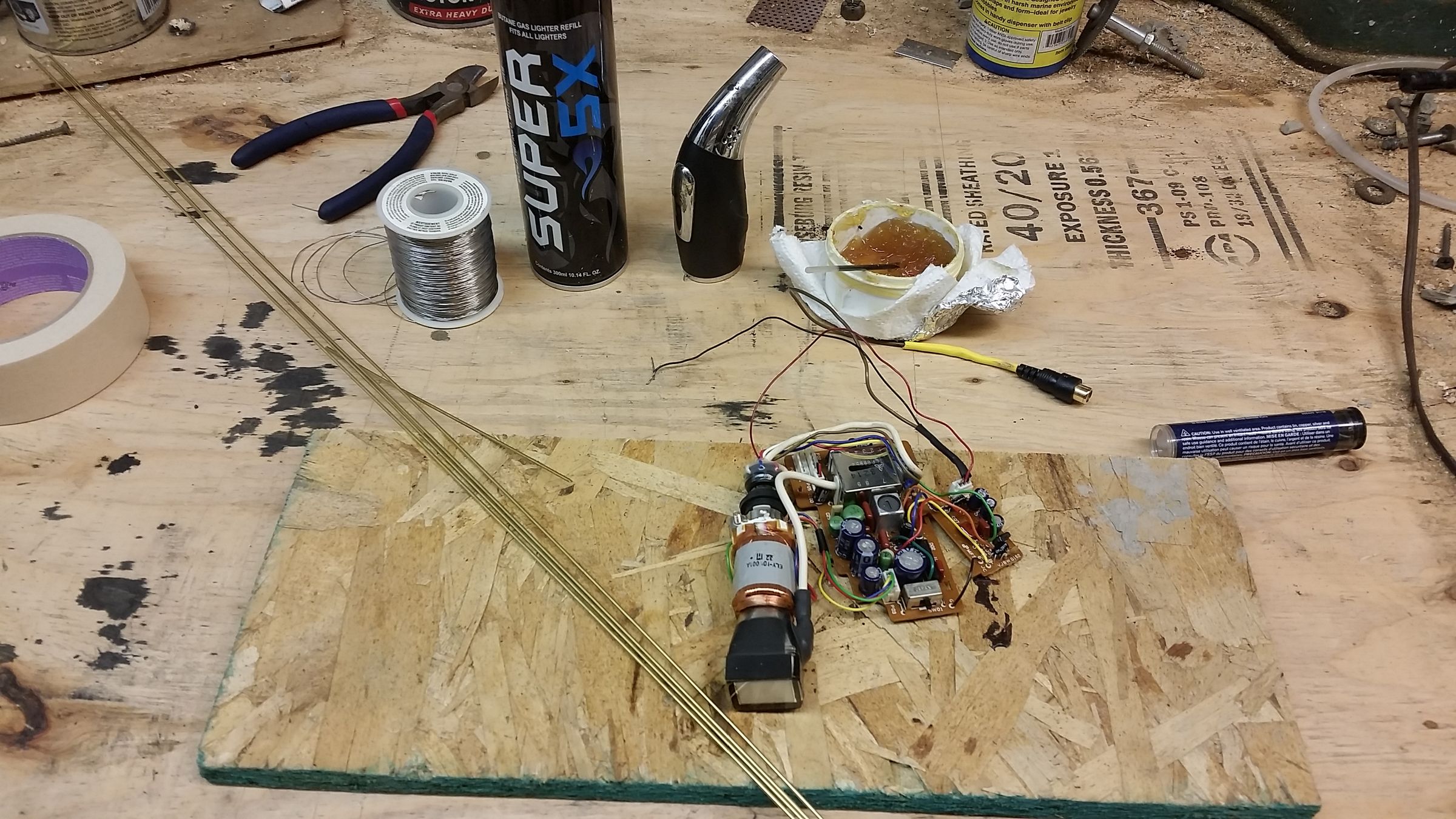 Freeform Mini CRT Sculpture : 4 Steps (with Pictures) - Instructables