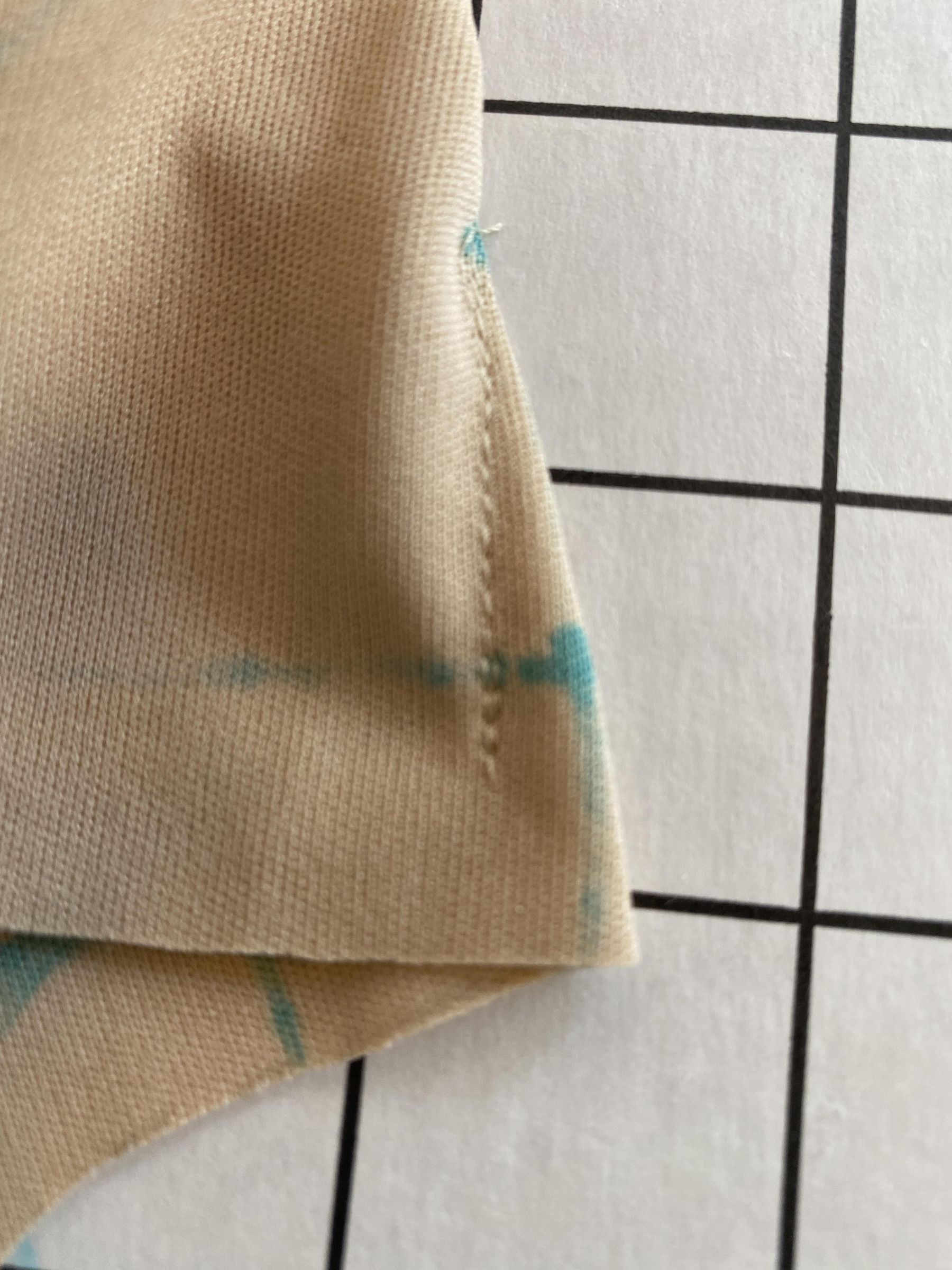 Make a Splint for Your Sore Thumb Joint : 10 Steps (with Pictures ...