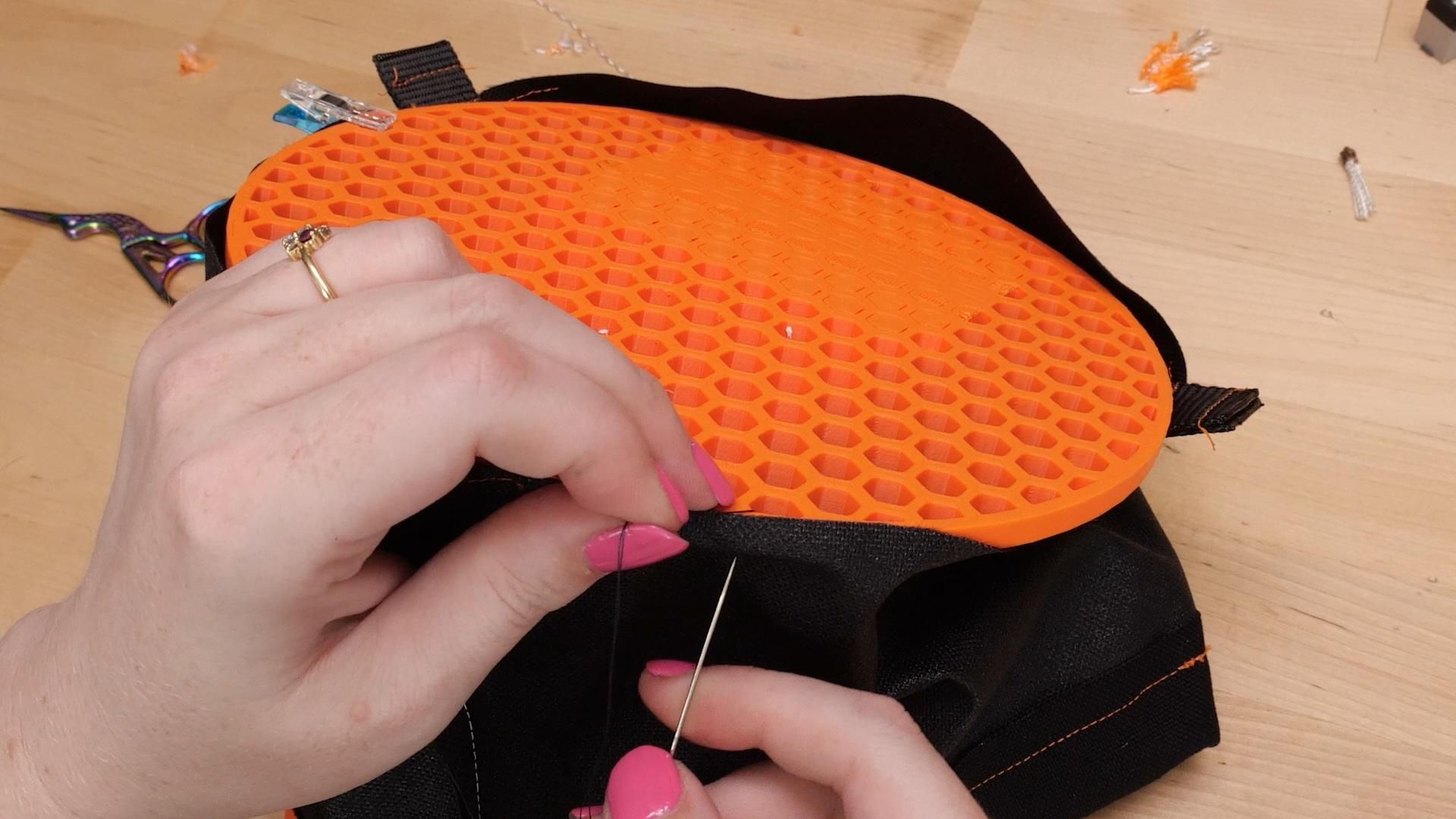 Backpack for Odd Jay's Robot : 5 Steps (with Pictures) - Instructables