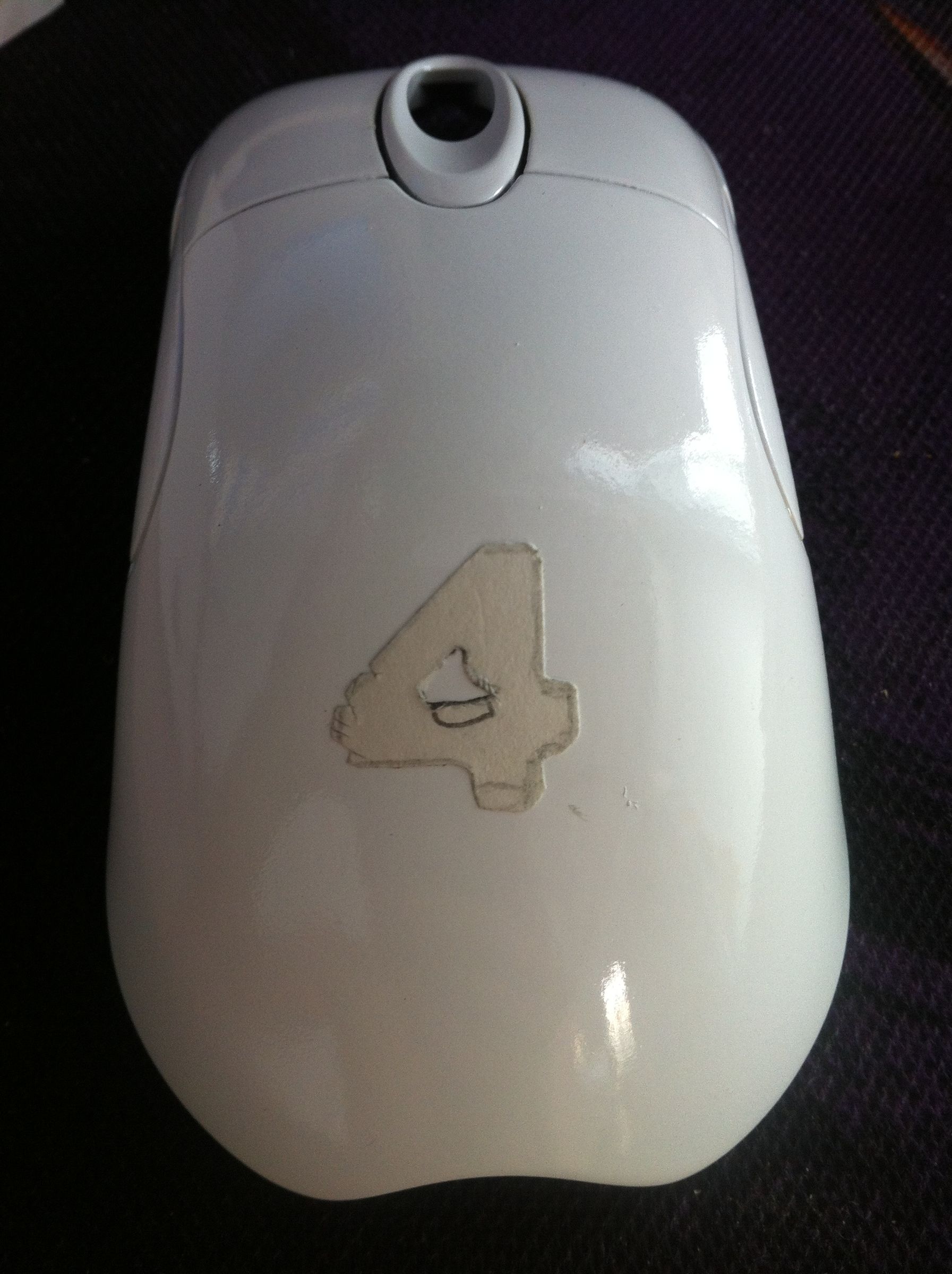 L4D2 Logo Gaming Mouse : 5 Steps - Instructables