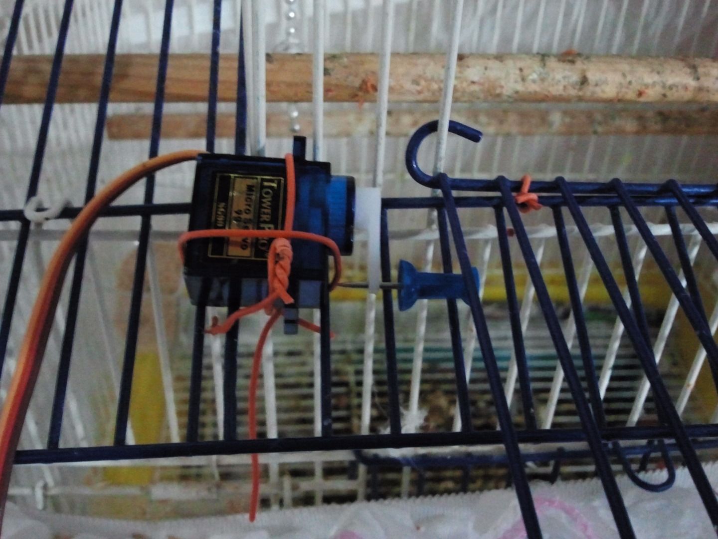 Remote Door for Cage : 3 Steps (with Pictures) - Instructables