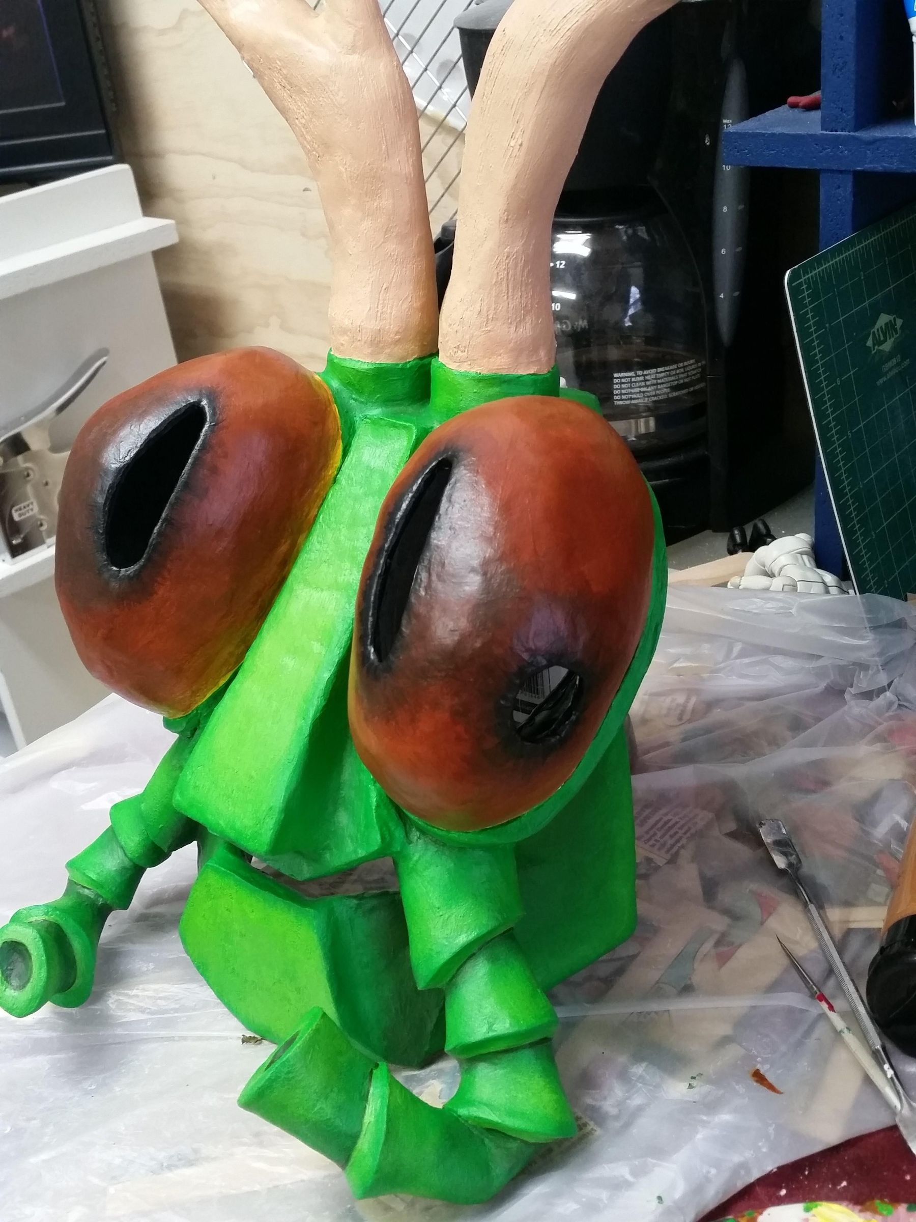 Buck Grasshopper Mask : 9 Steps (with Pictures) - Instructables